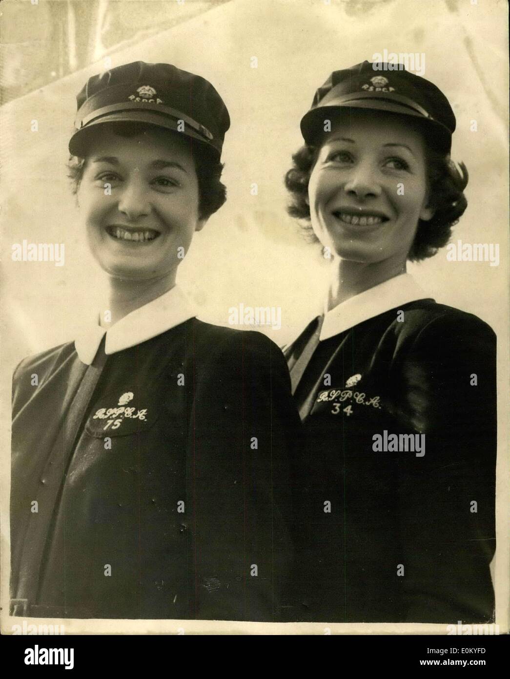 Nov. 13, 1952 - R.S.P.C.A. First Women Patrol Officers: With ...