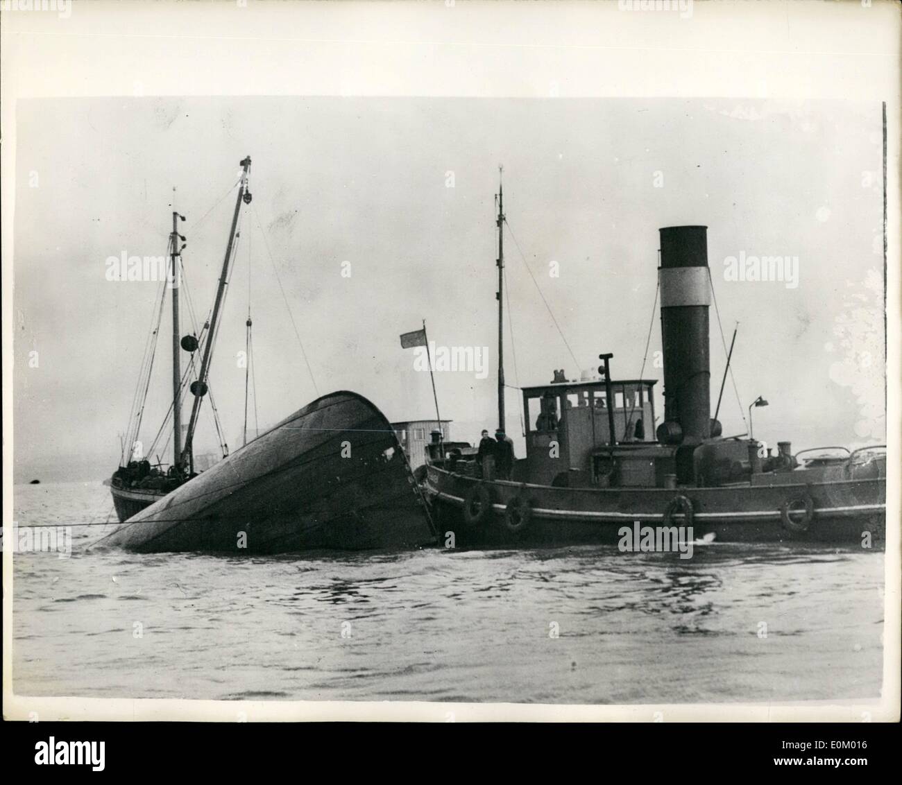 Dec. 12, 1952 - 11-12-52 German Ship sunk in collision. Some members of ...