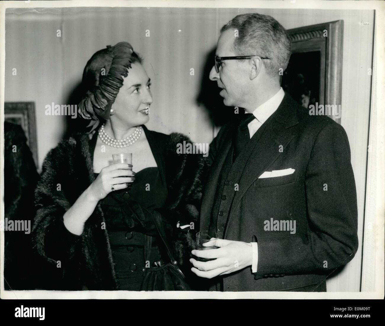 Jan. 01, 1953 - Fashion Soiree to Designers.: Lady (Kenneth) Clark ...
