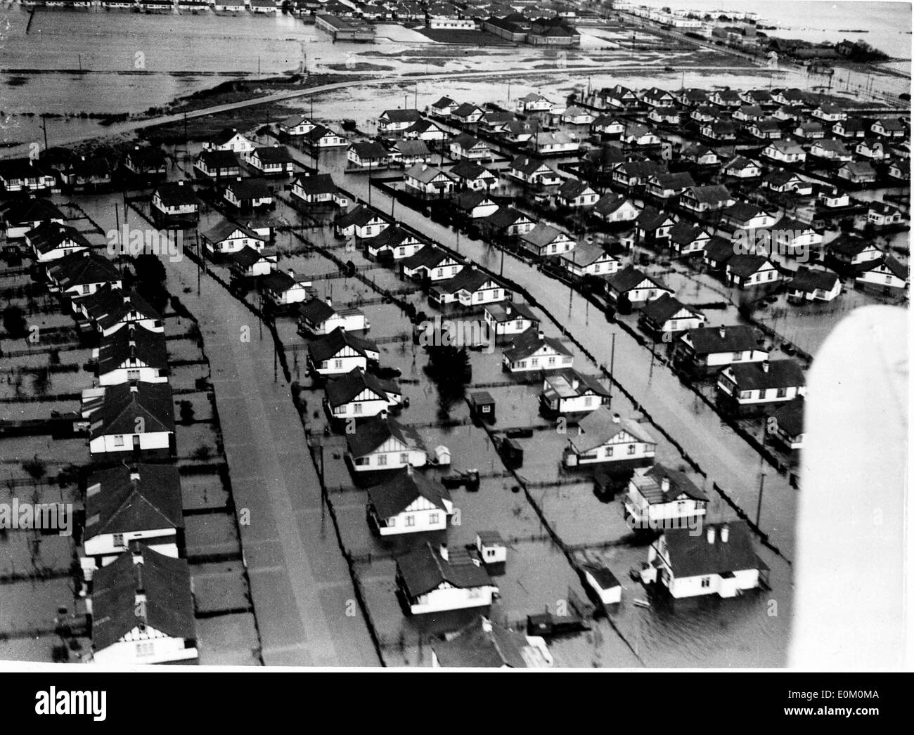 Flood water line uk Black and White Stock Photos & Images - Alamy