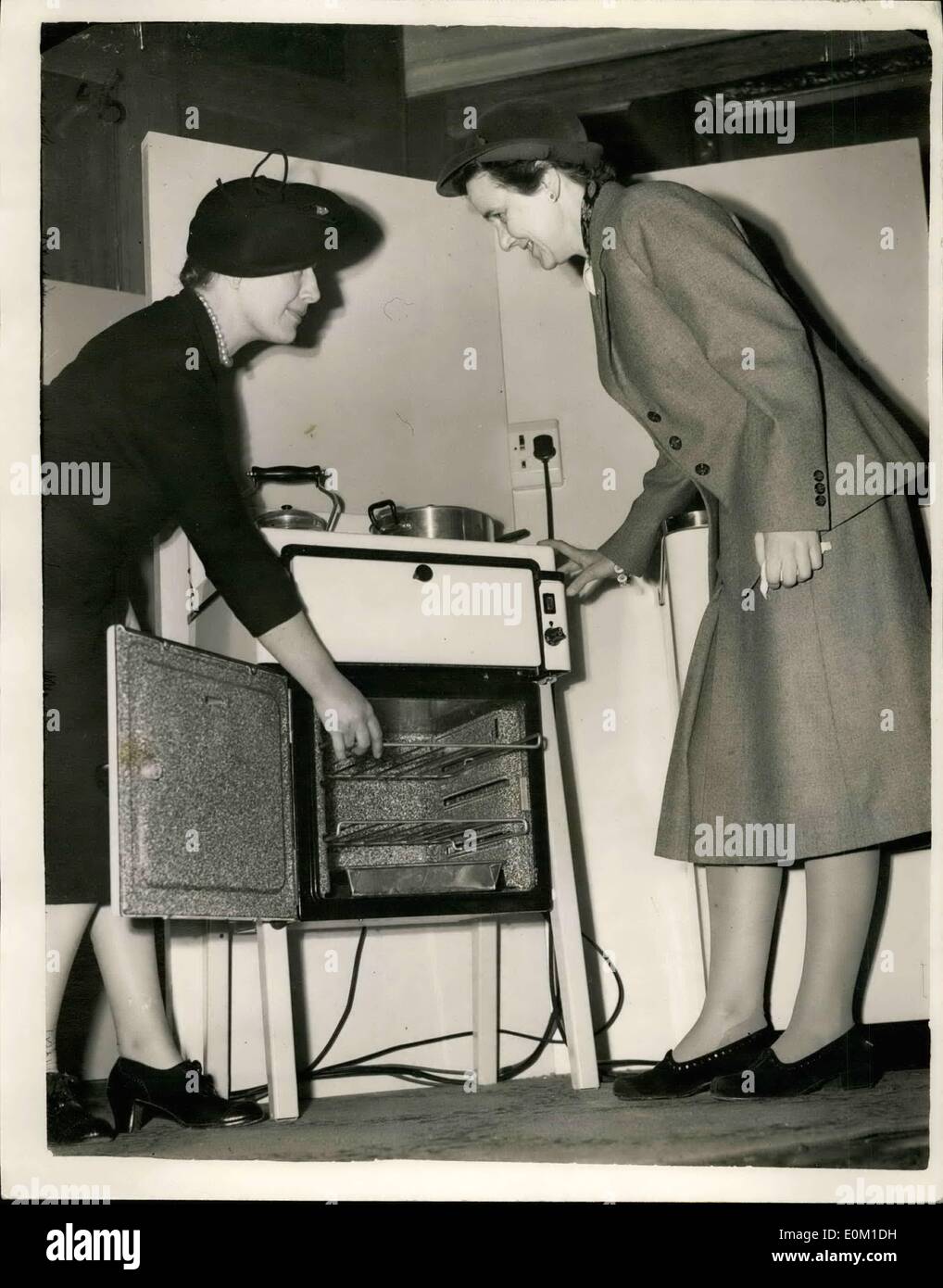 Mar. 03, 1953 - Electrical Housecraft Advisers Conference In London ...