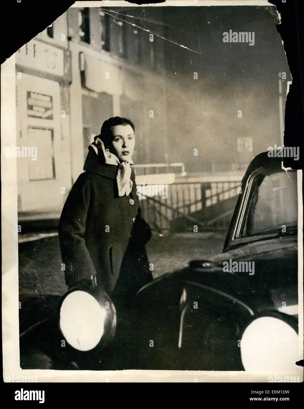 Mar. 03, 1953 - Carol reed - Claire Bloom and James Mason work on ''the ...