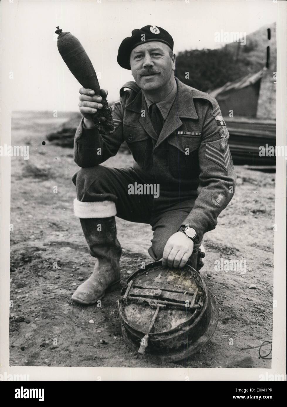 Apr. 04, 1953 - High power water jets used to clear war time. Anti ...