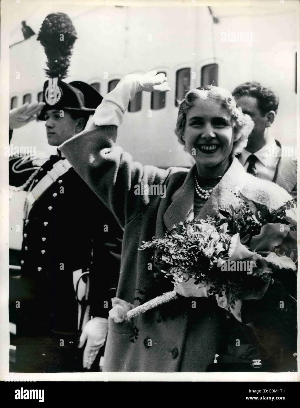 Apr. 04, 1953 - United States Woman Ambassador Arrives In Italy To Take ...