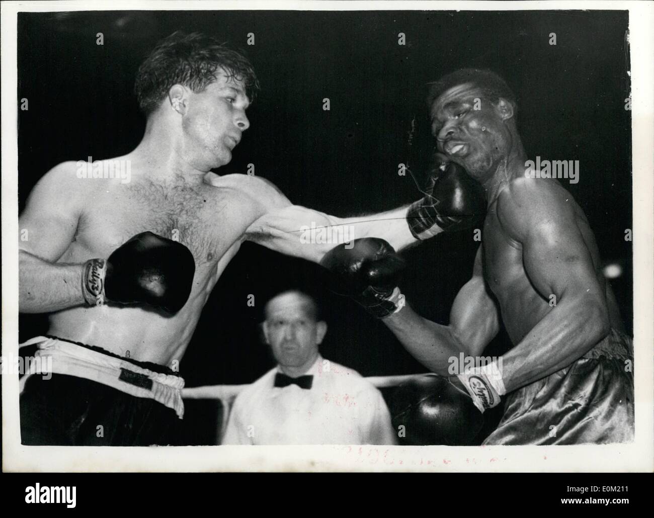 Mar. 03, 1953 - Bobby Dawson Of The United States Beats Gordon Maeldof ...