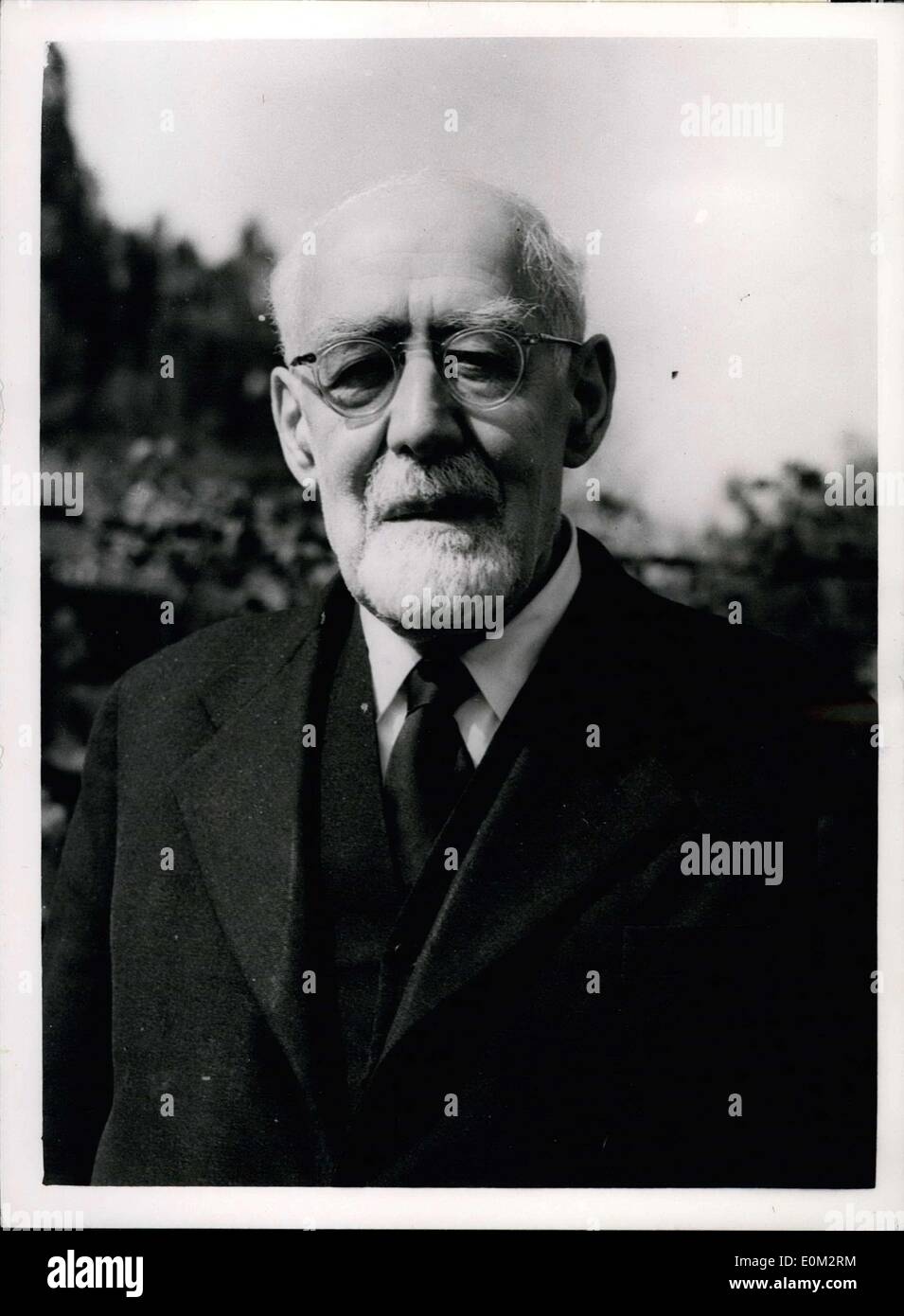 May 12, 1953 - Rabbi Dr. Leo Baeck celebrates his 80th Birthday next ...