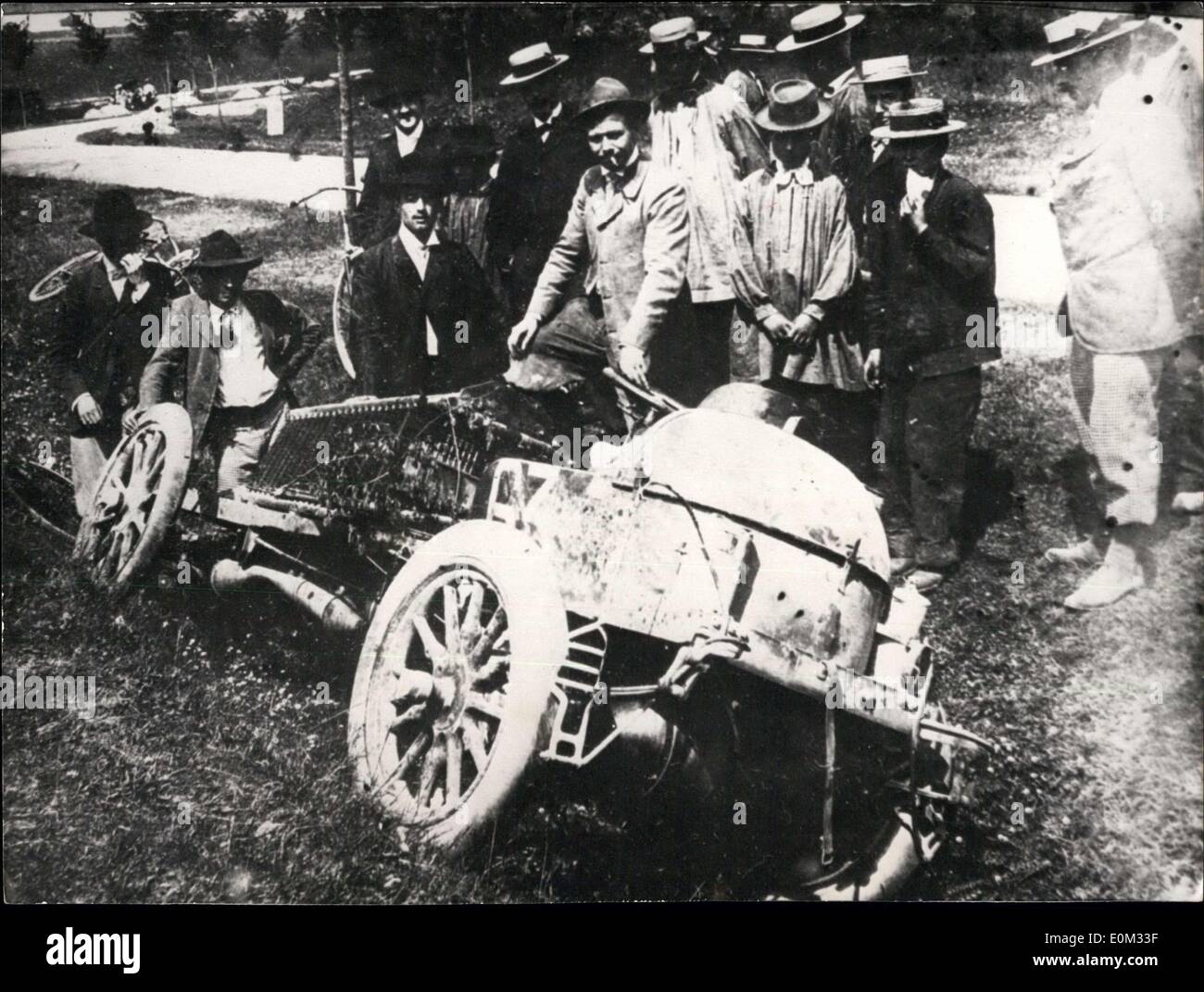 May 20, 1953 - The Ancient french Renault after the famous accident of ...