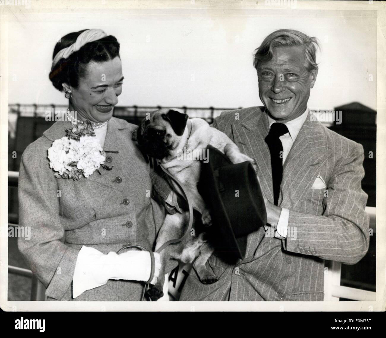 May 22, 1953 - Duke and Duchess of Windsor and their pug dog ''Trooper ...