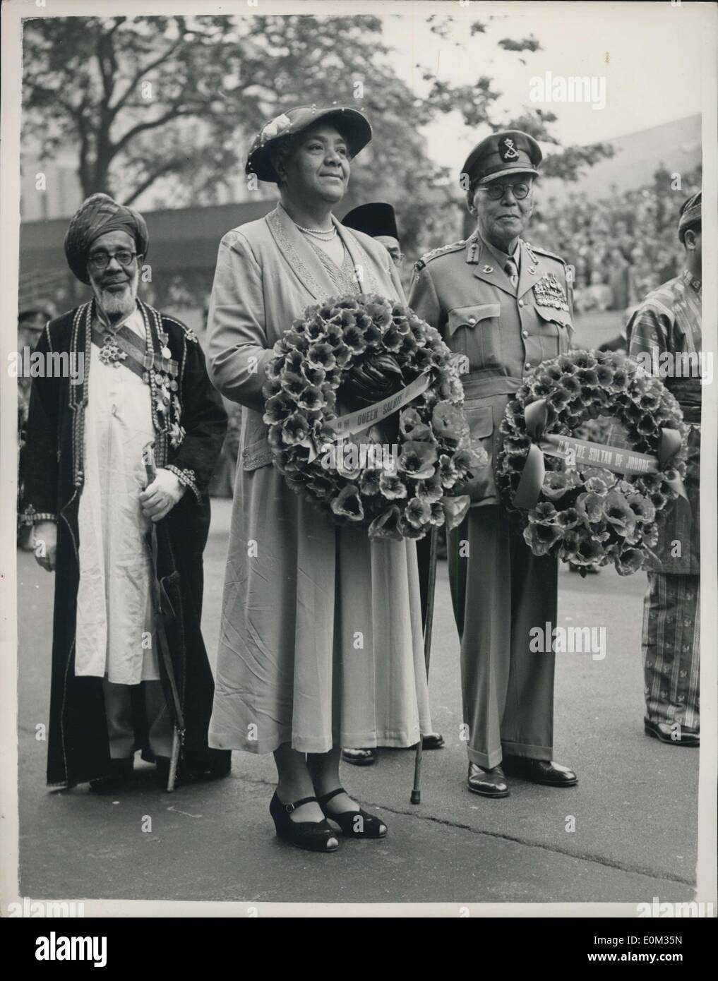 Queen salote of tonga hi-res stock photography and images - Alamy