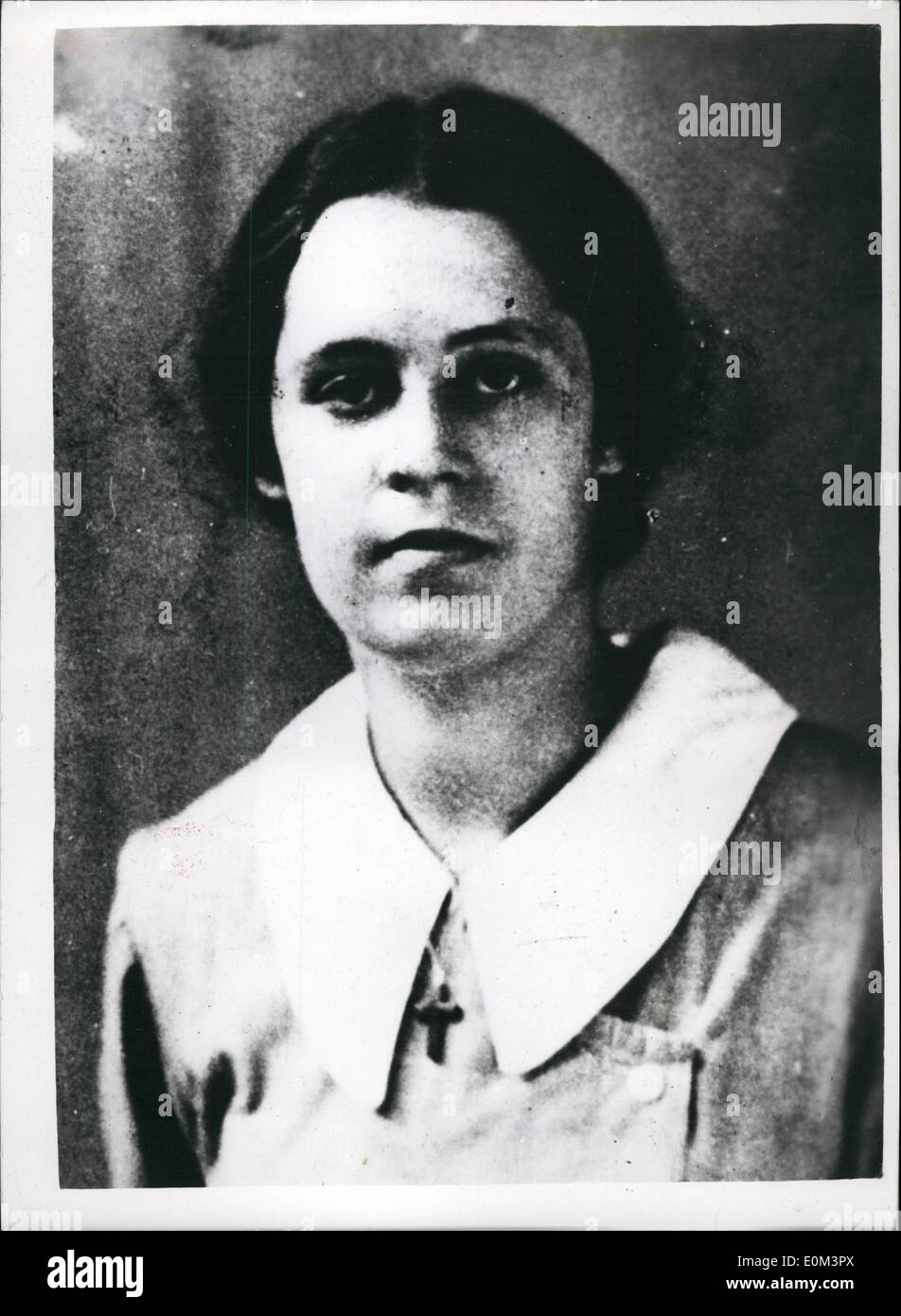 May 05, 1953 - Scotland Yard Issue Portraits Of Missing Women.. May Be ...