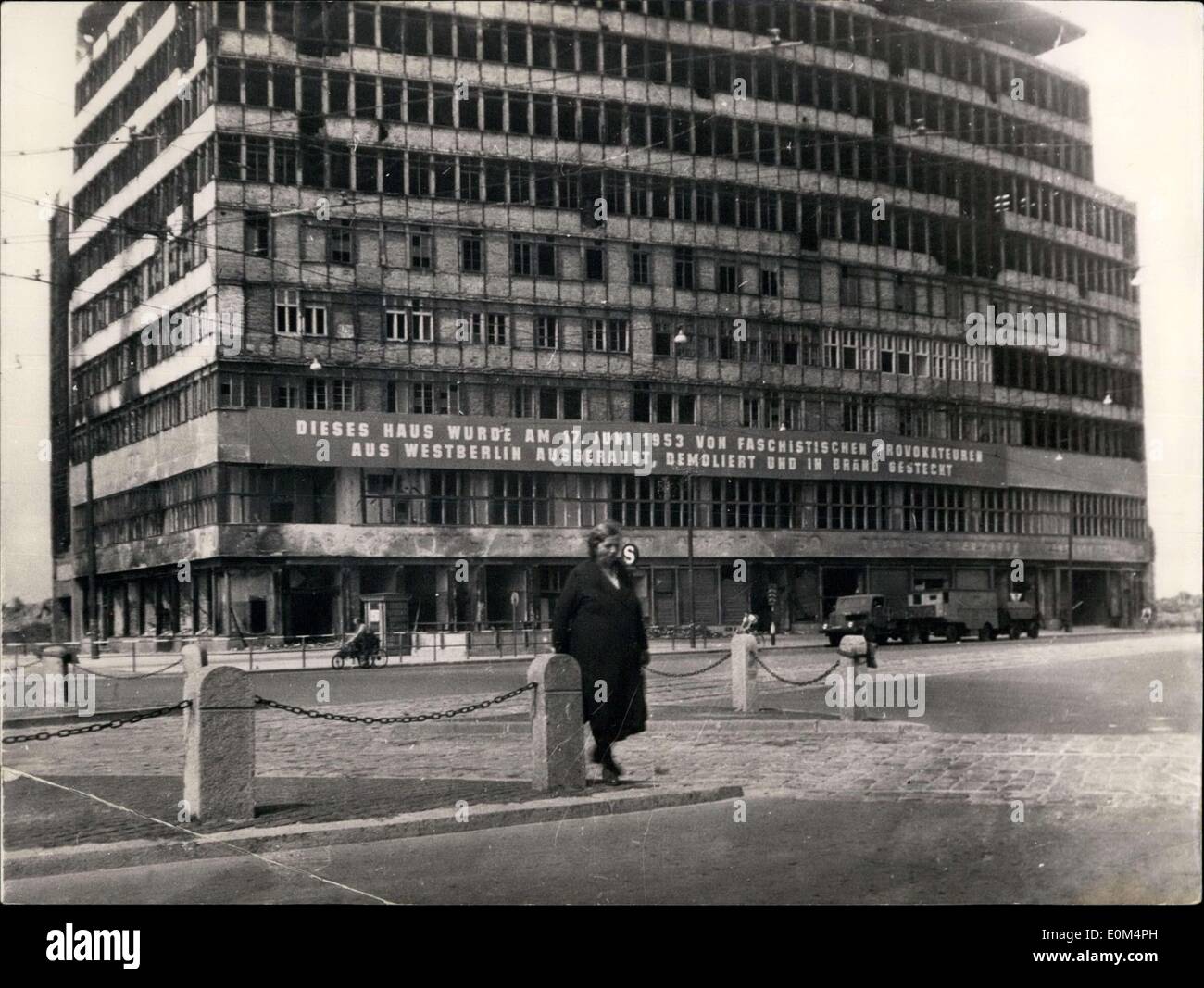 Burned down building hi-res stock photography and images - Alamy