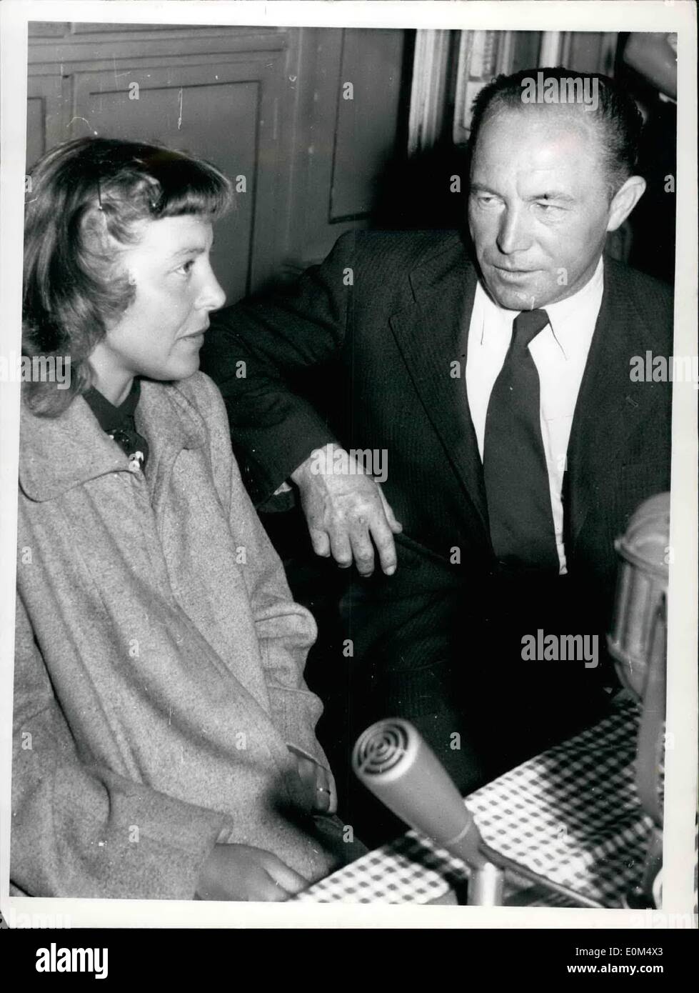 German army reconnaissance soldiers hi-res stock photography and images ...