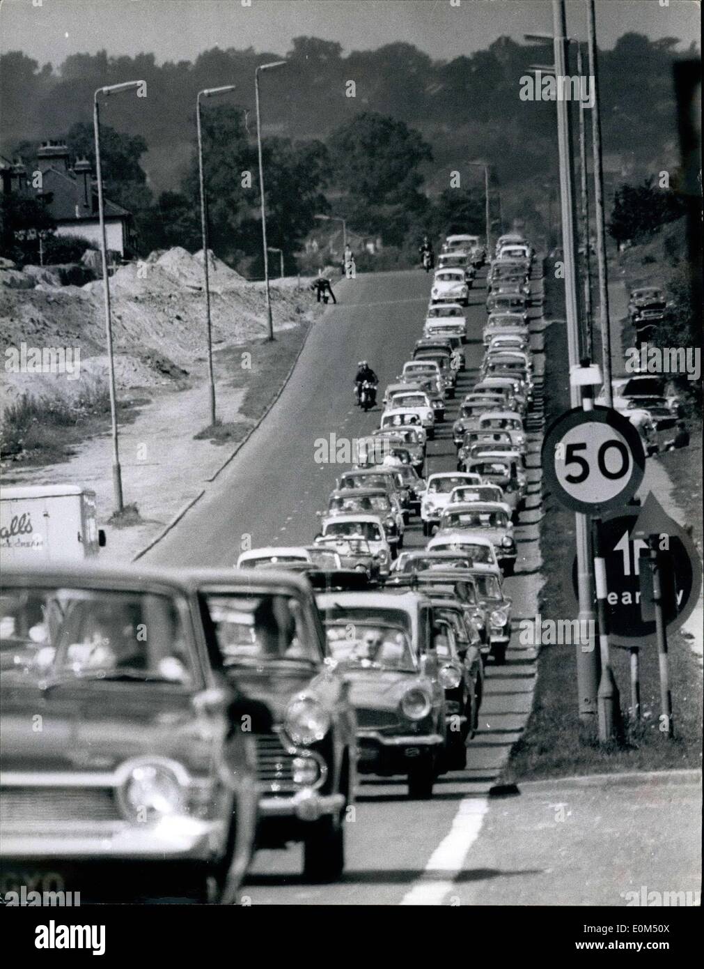 London traffic jam side hi-res stock photography and images - Alamy