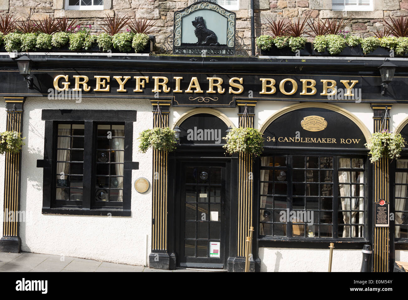 'Greyfriars Bobby' bar in Edinburgh, Scotland Stock Photo - Alamy
