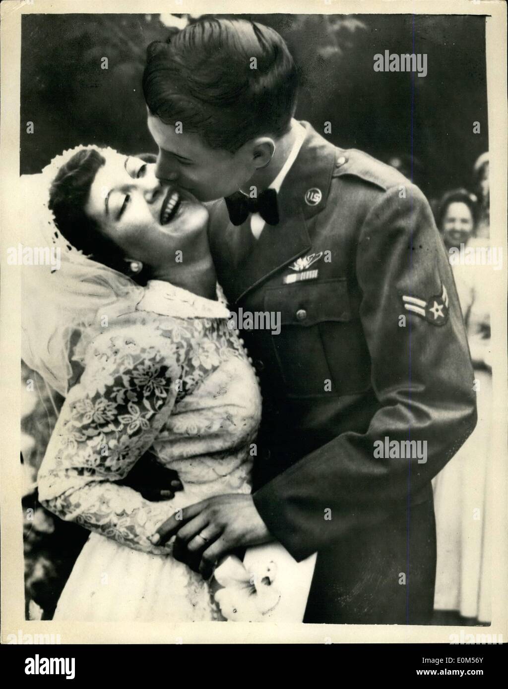 Jul. 07, 1953 - American Flood Hero Weds: The wedding took place ...