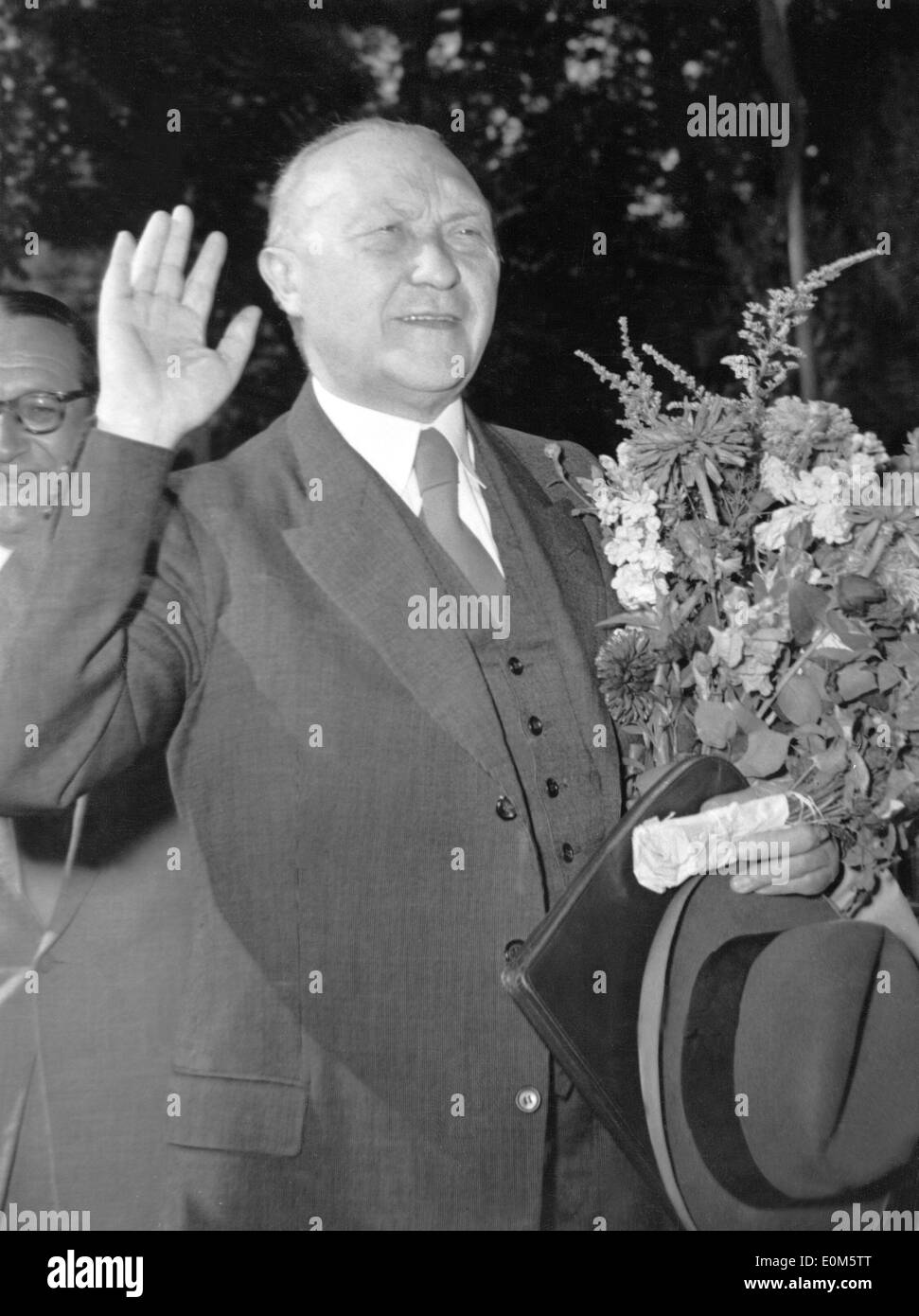 Konrad adenauer election hi-res stock photography and images - Alamy