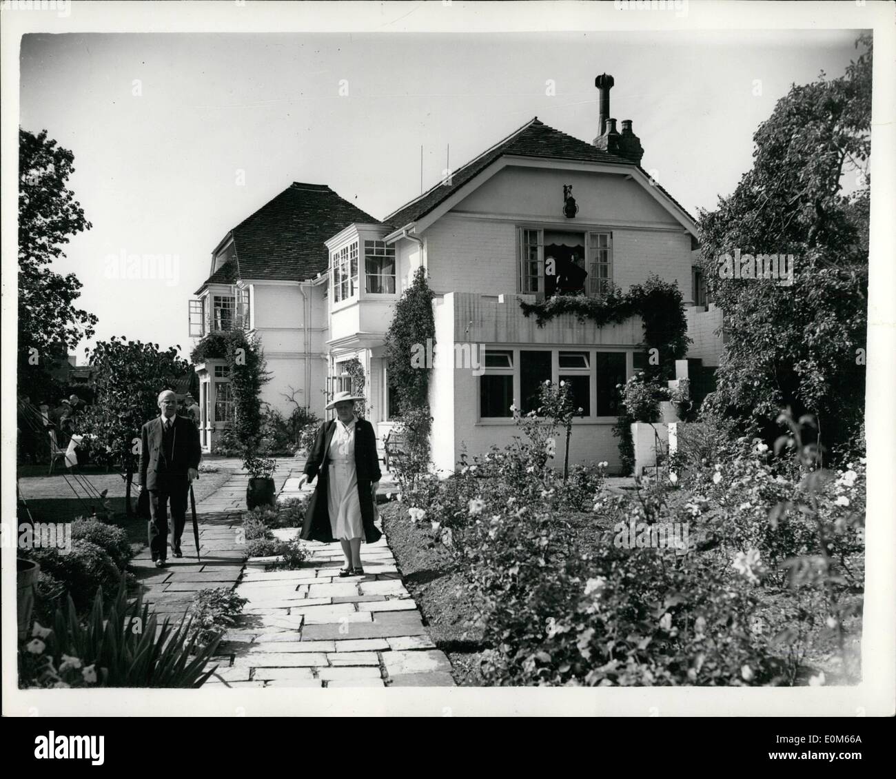 Sep. 09, 1953 - Ivor Novello's home opened as Convalescene for members ...