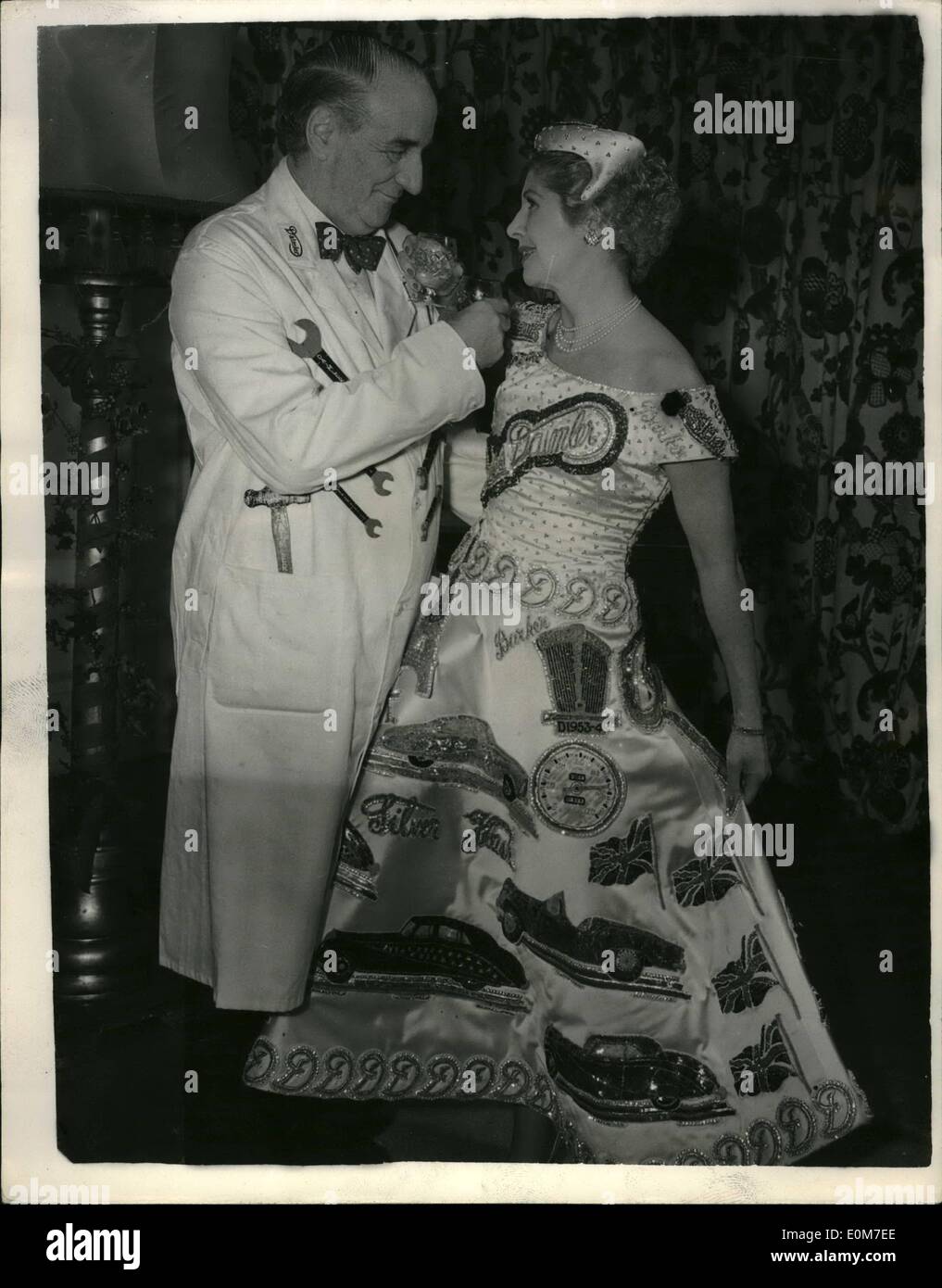 Lady docker hi-res stock photography and images - Alamy