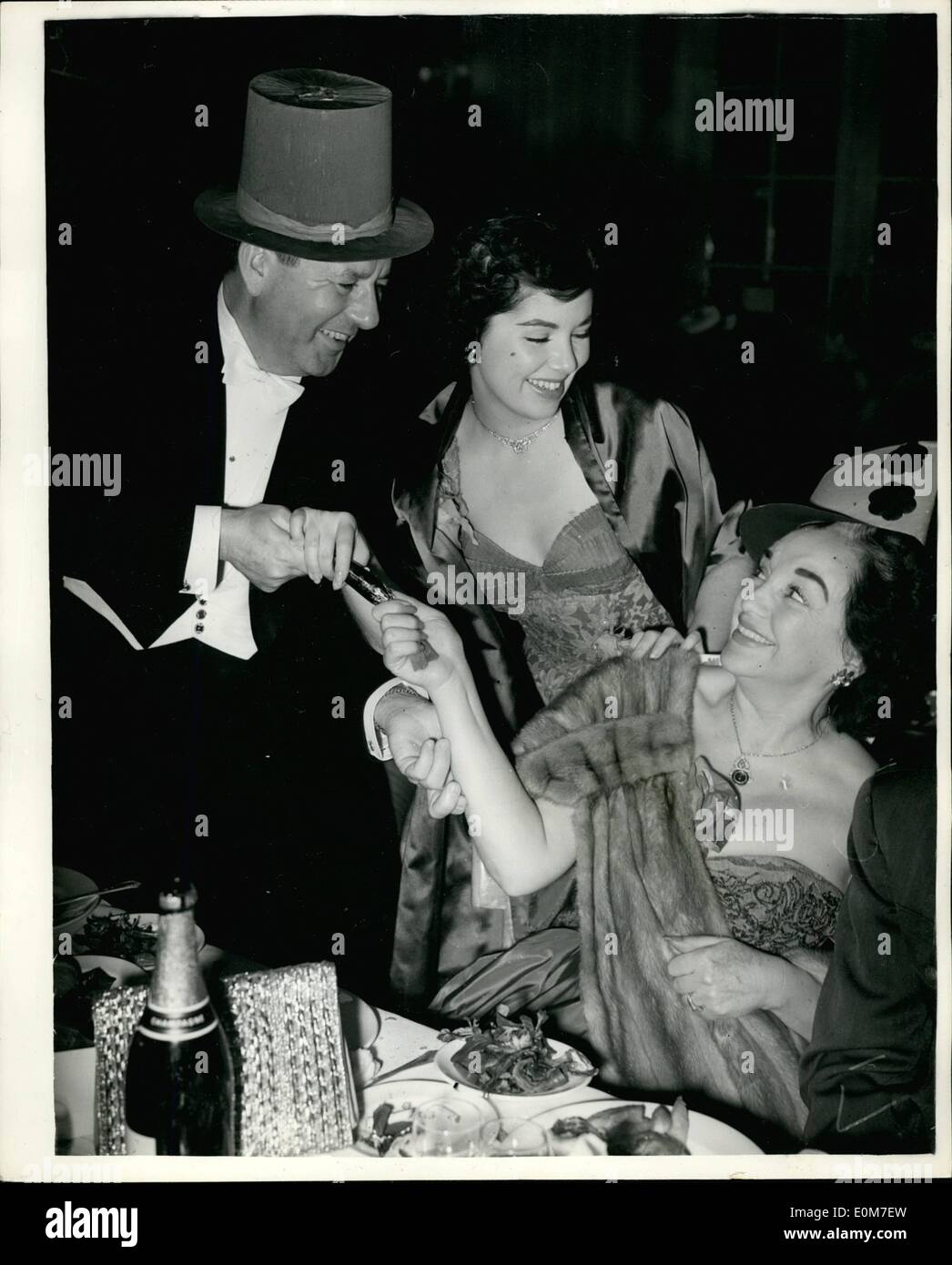Jan. 01, 1954 - The Lyons Family Celebrates The New Year At The Savoy ...