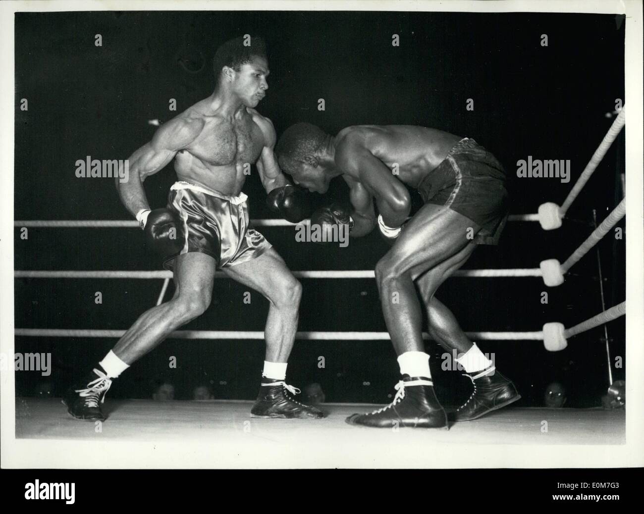 Nov. 11, 1953 - Yolande Pompey knocks out. Ray Barnes in fourth round. Photo shows Yolande ...