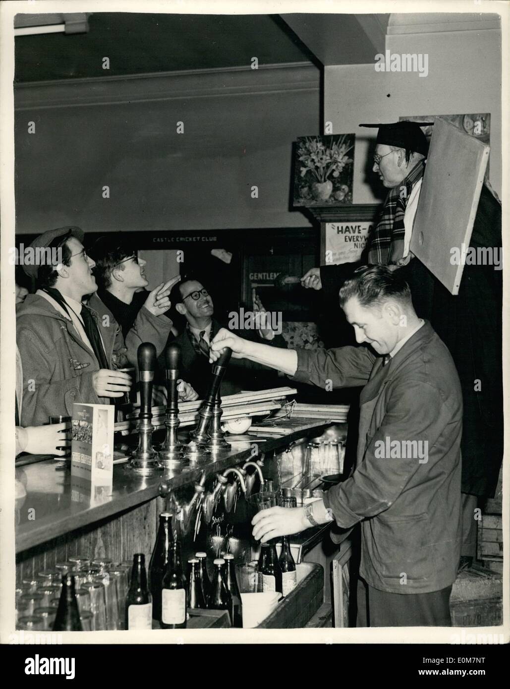 Jan. 01, 1954 - The ''World's Most Rejected Artist'' - Holds Auction Of ...