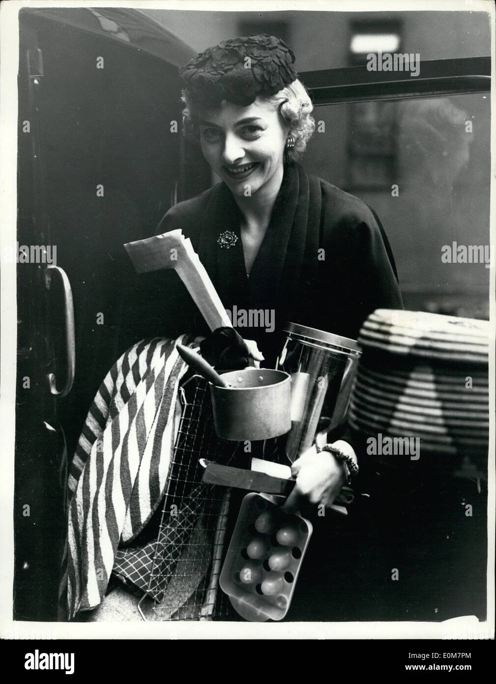 Jan. 01, 1954 - Something's Cooking!: ''Do You Cook'' is the title of ...