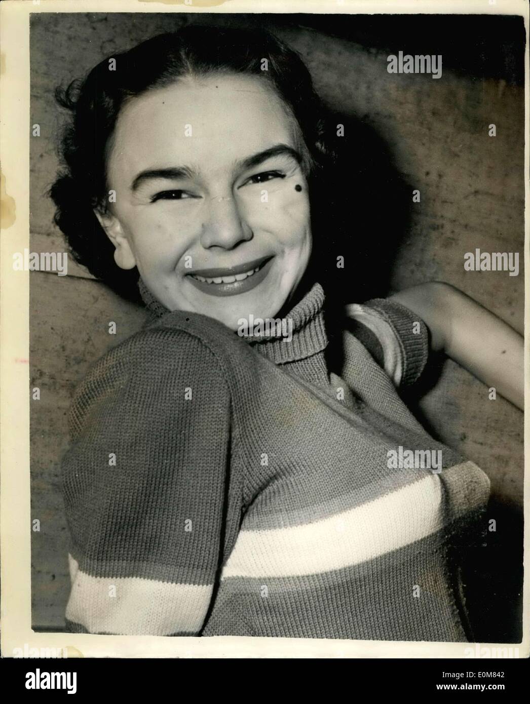 Revue dancer hi-res stock photography and images - Alamy