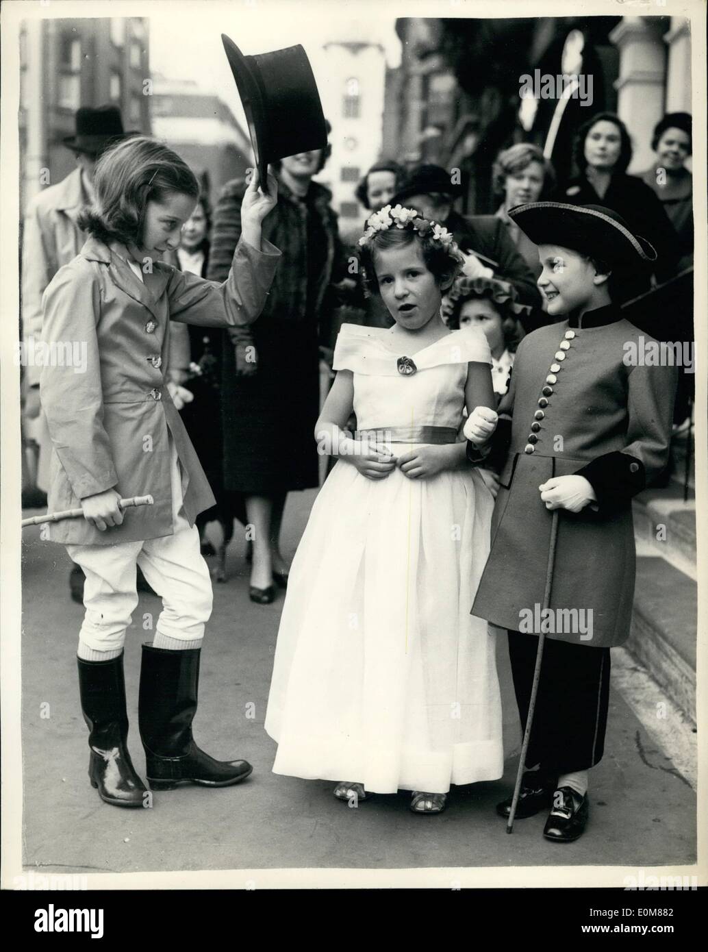 Dec. 12, 1953 - Children's Dancing Matinee greetings from the Hunting ...