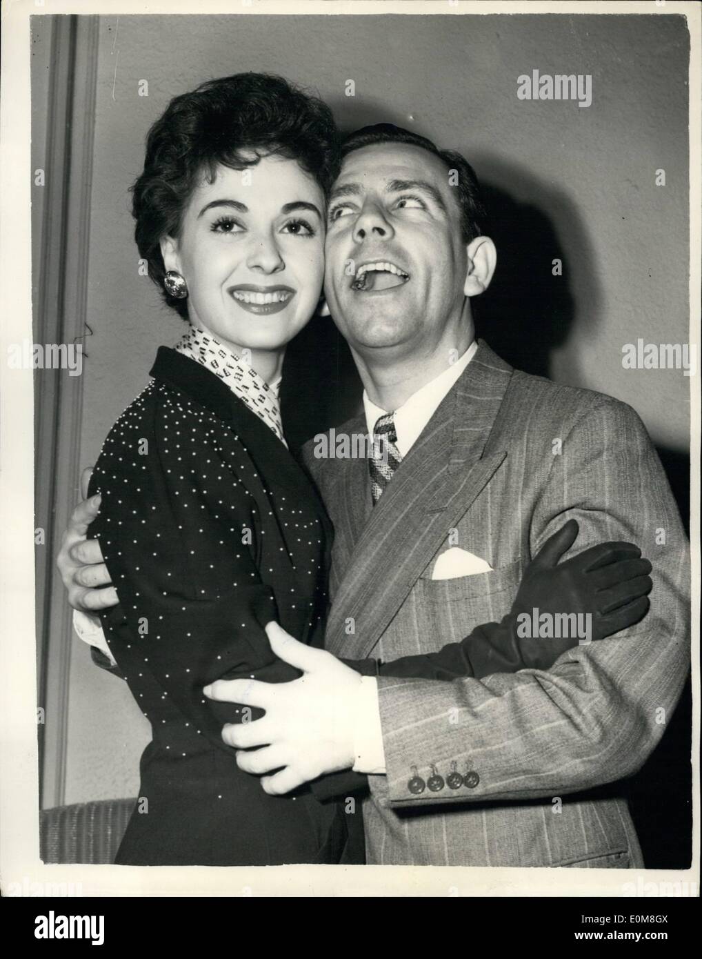 Comedian norman wisdom hi-res stock photography and images - Alamy