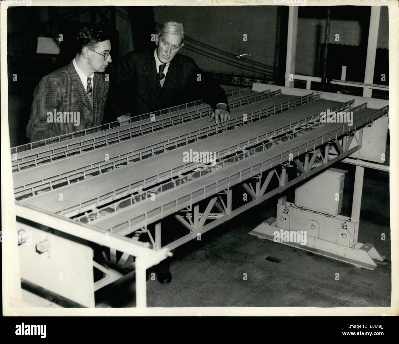 Dec. 12, 1953 - Giant Bridge over the severn.: The biggest bridge in ...