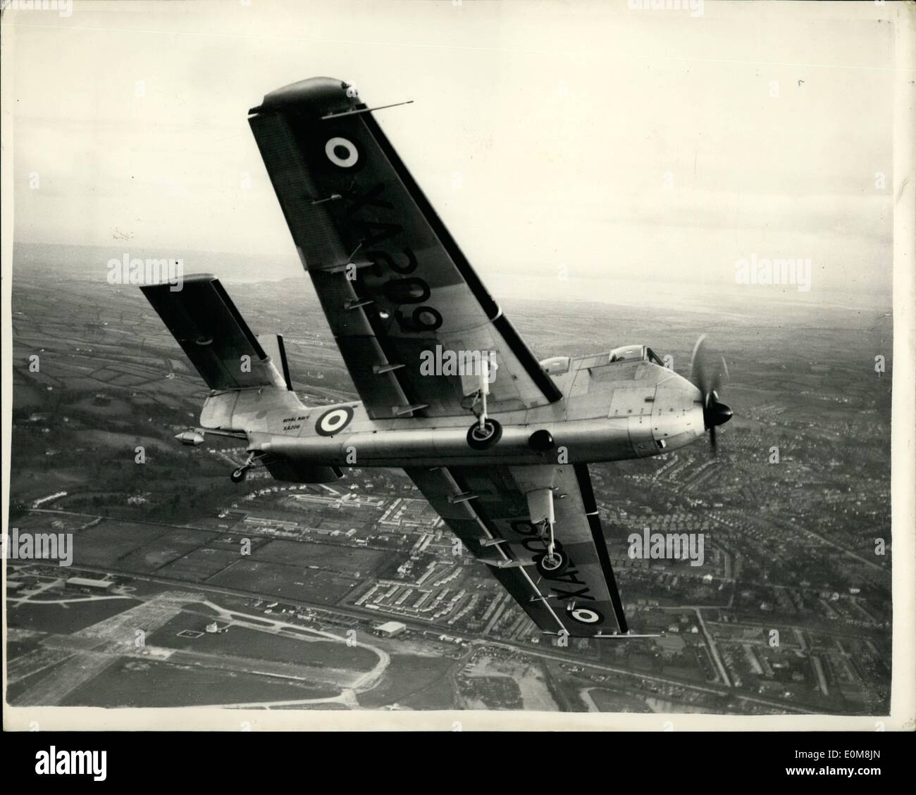 Anti submarine aircraft hi-res stock photography and images - Alamy