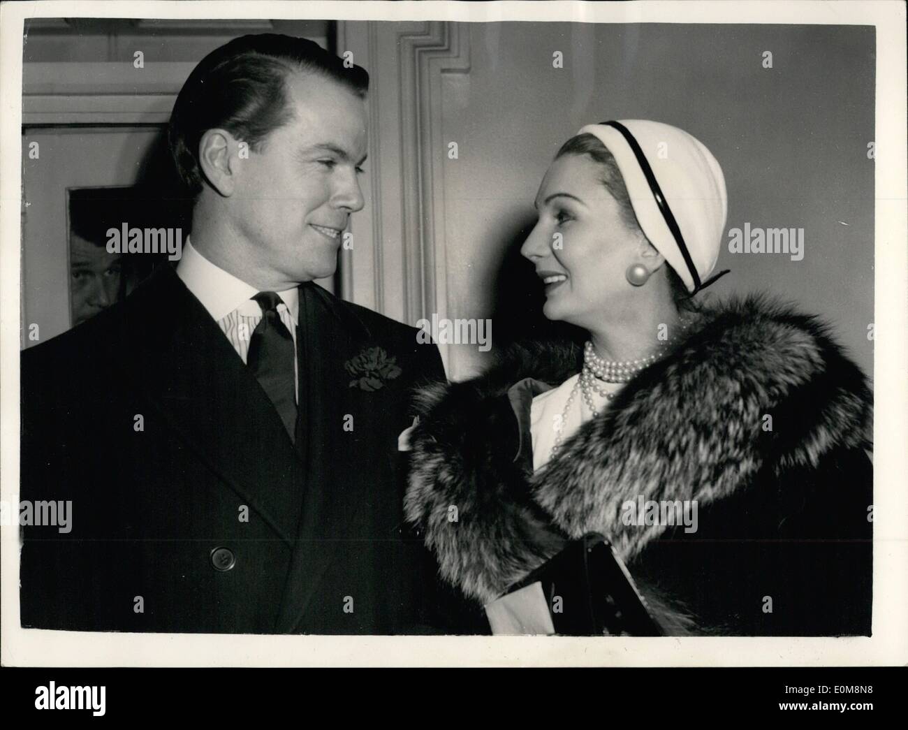 Feb. 02, 1954 - Barbara Goalen, Britain best known model weds. After ...