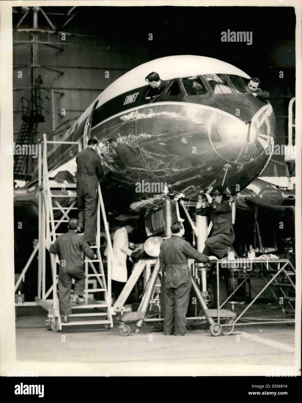 Jan. 01, 1954 - The 'Comets' Have Their Detailed Strip-Down ...