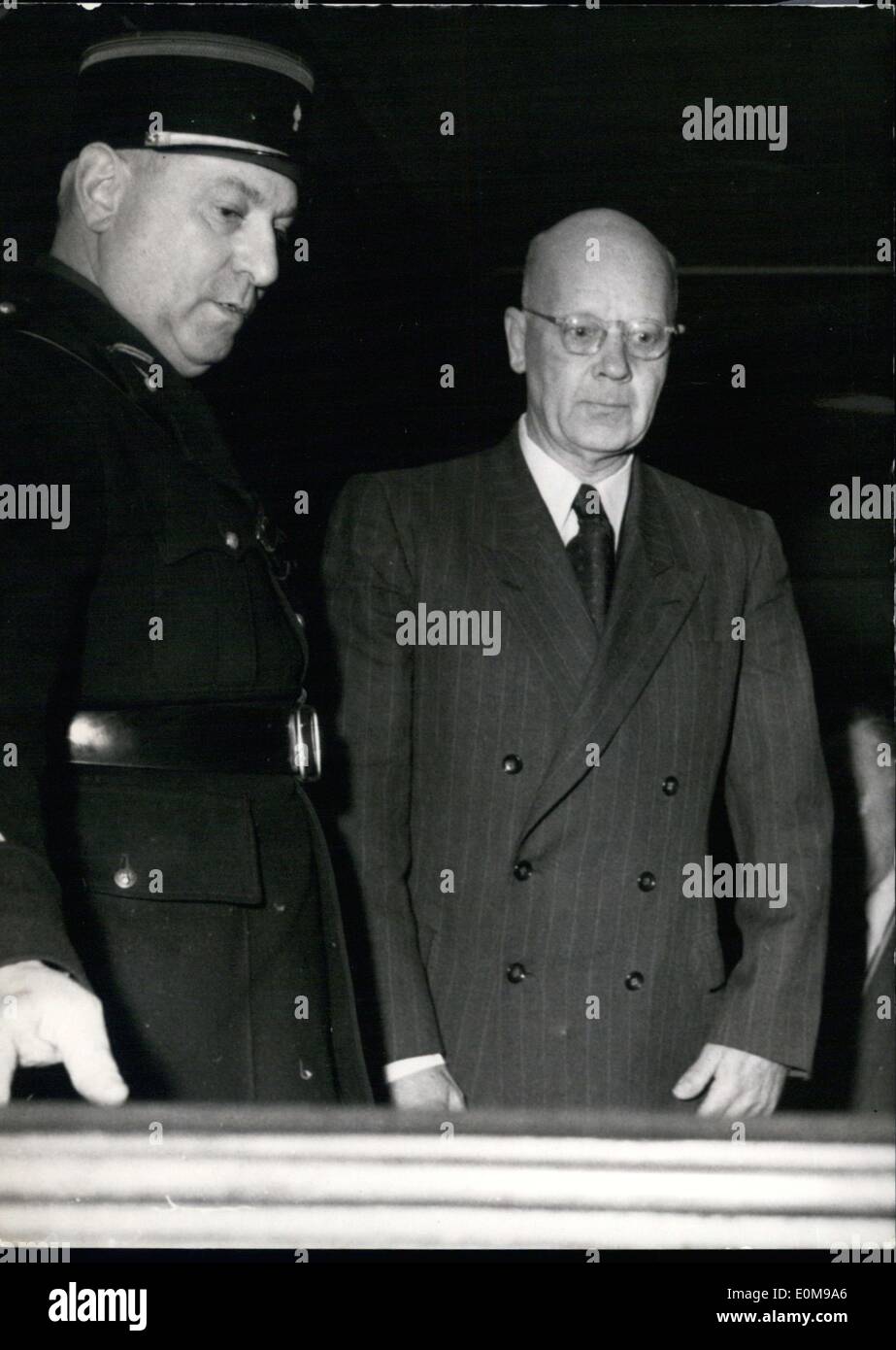 France 1954 hi-res stock photography and images - Alamy