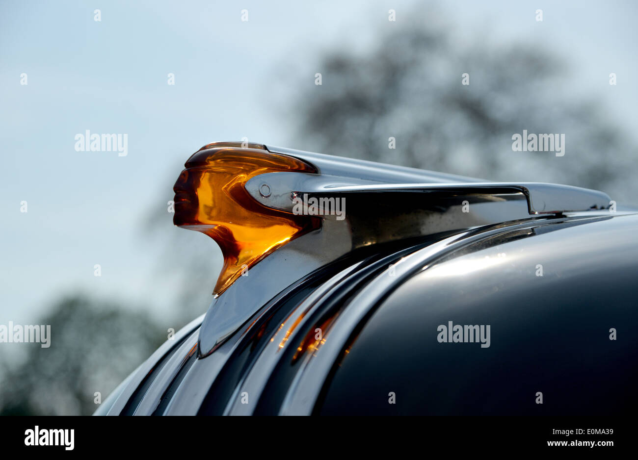 Chatham dockyard classic car show hi-res stock photography and images ...