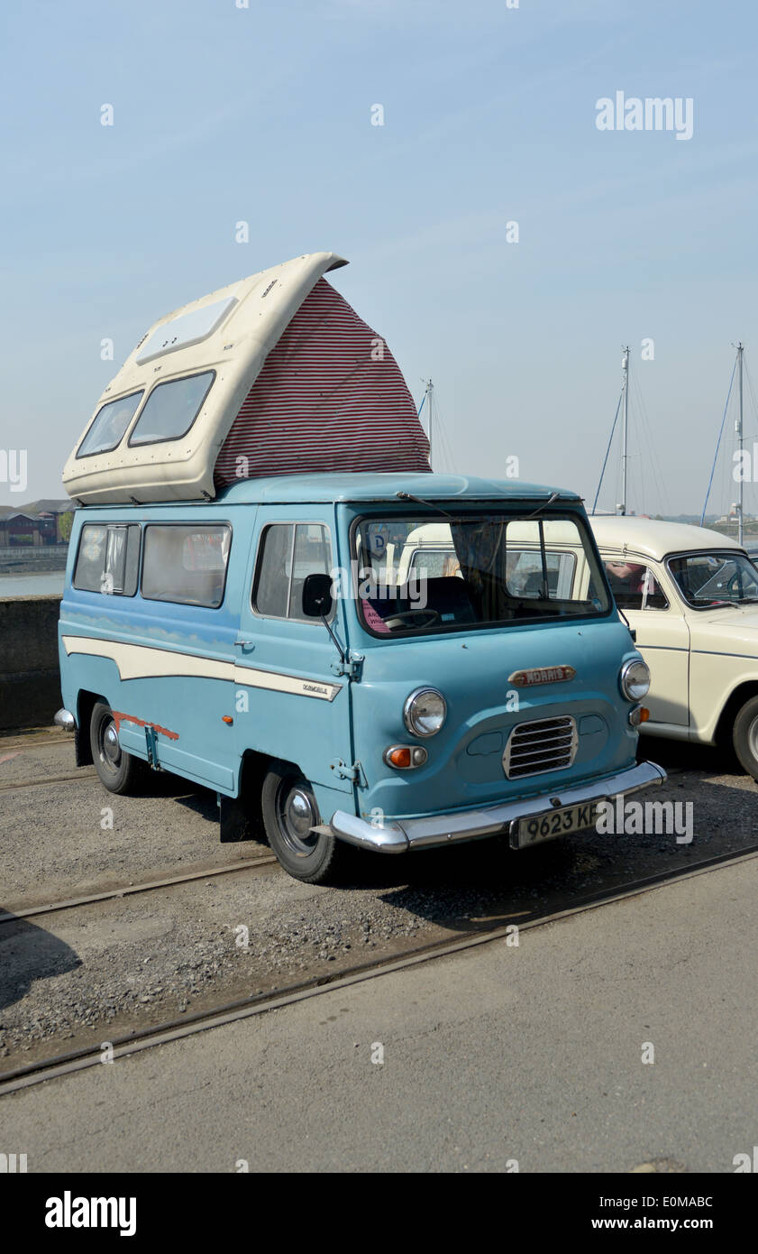 Chatham dockyard classic car show hi-res stock photography and images ...