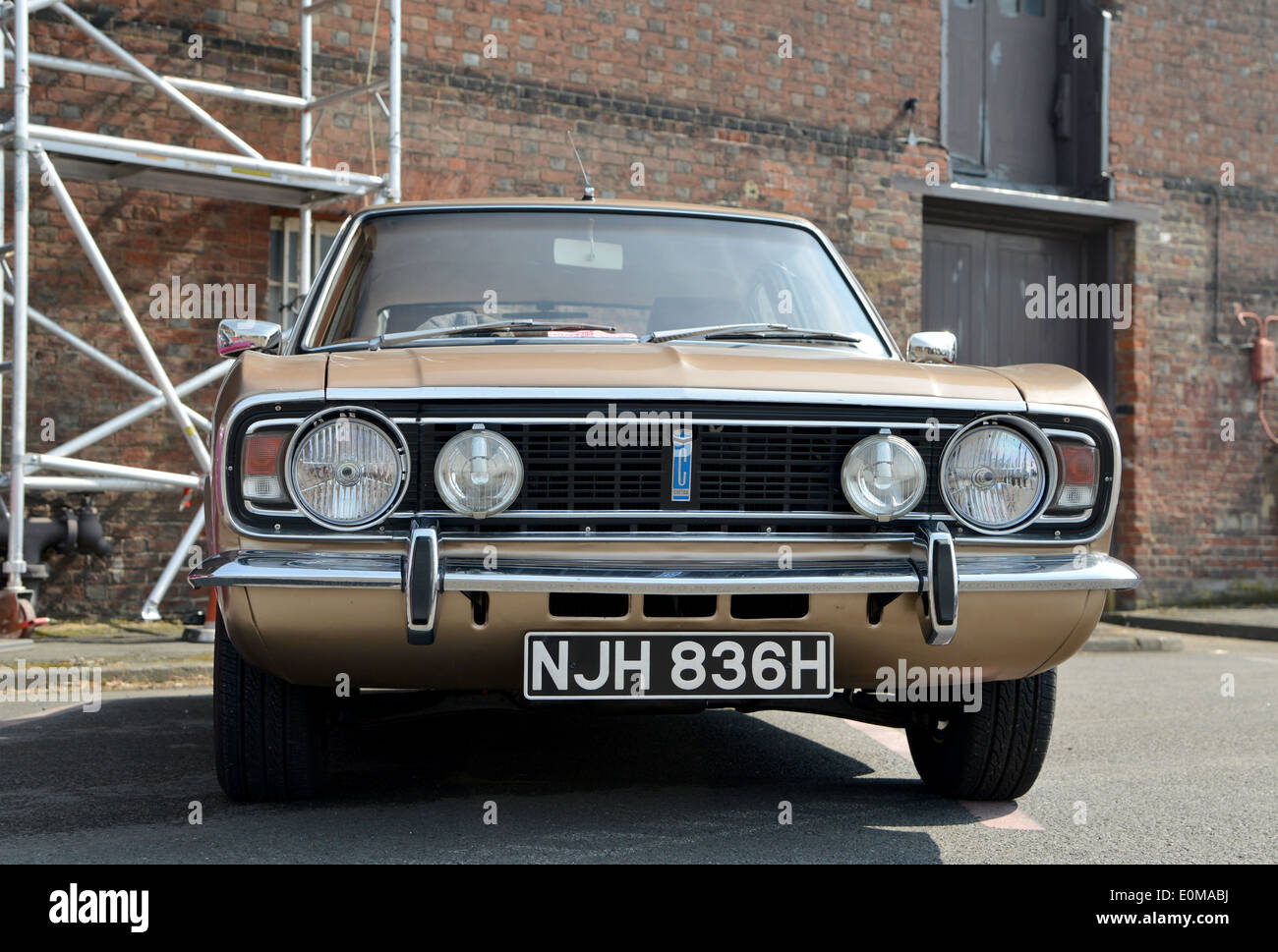 Chatham Dockyard classic car show Stock Photo - Alamy