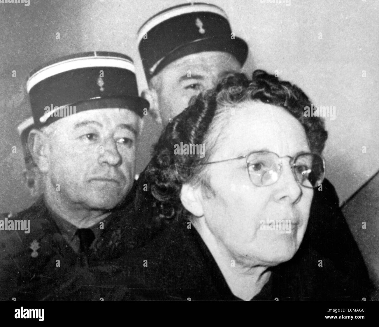 Marie Besnard being escorted to court Stock Photo - Alamy