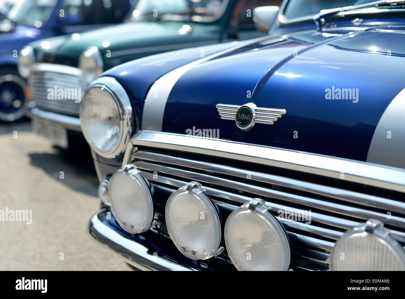 Chatham dockyard classic car show hi-res stock photography and images ...