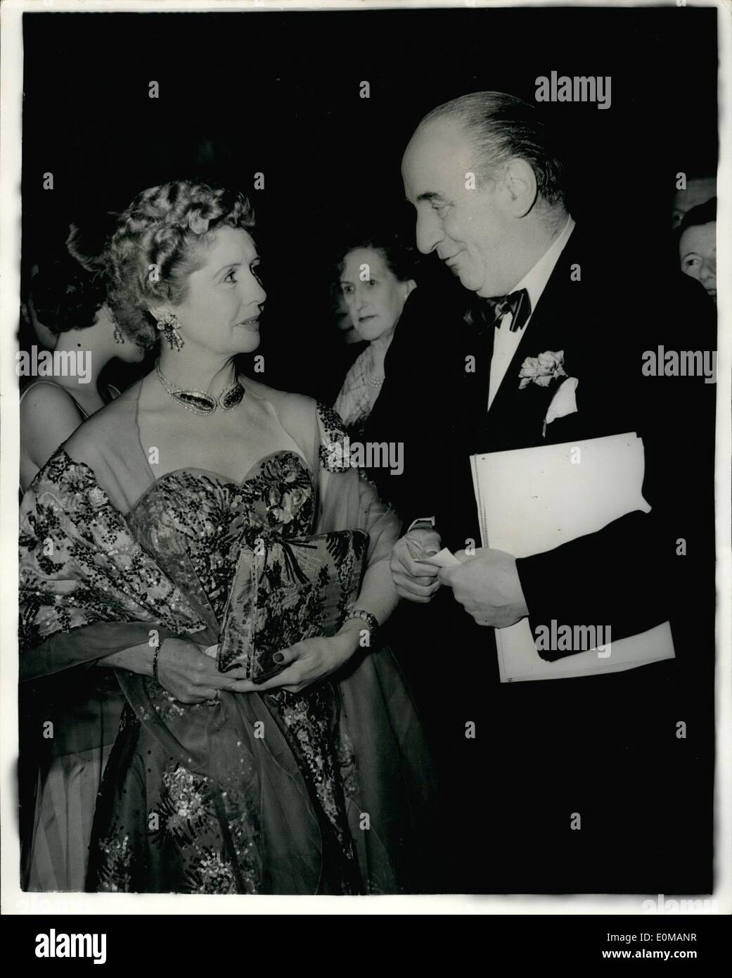 Lady docker hi-res stock photography and images - Alamy