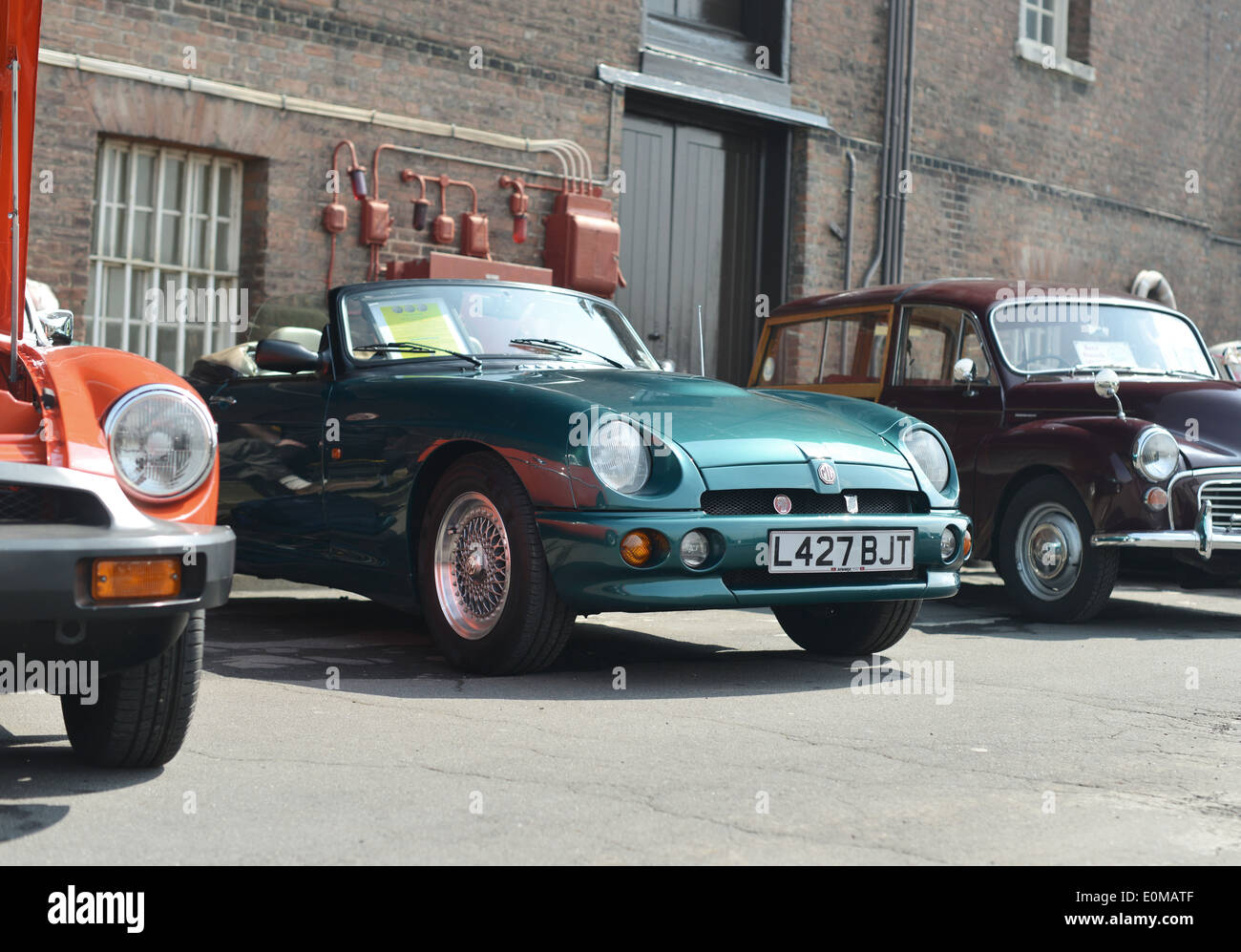 Chatham dockyard classic car show hi-res stock photography and images ...