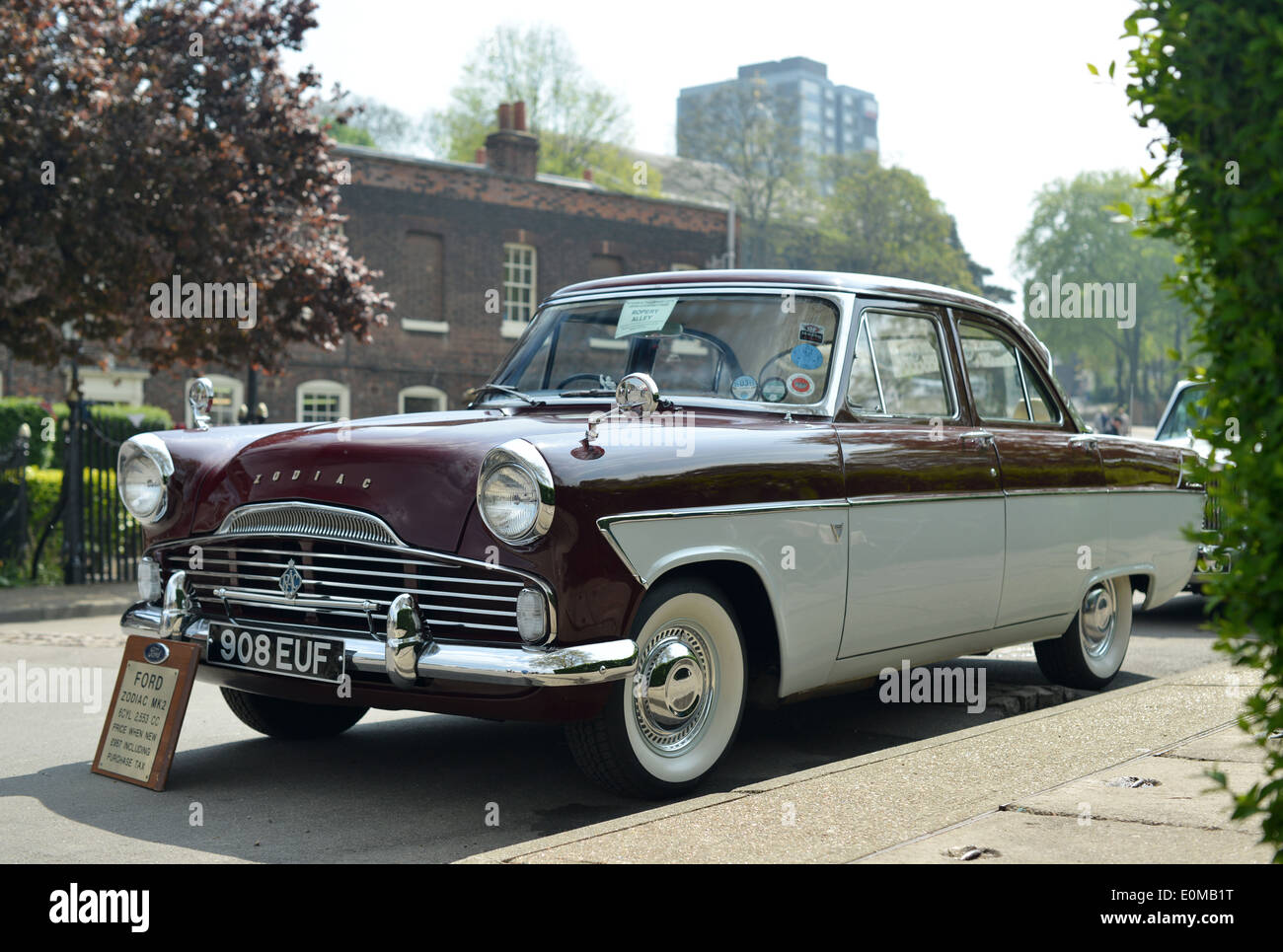 Ford Zodiac Chatham Dockyard classic car show Stock Photo - Alamy