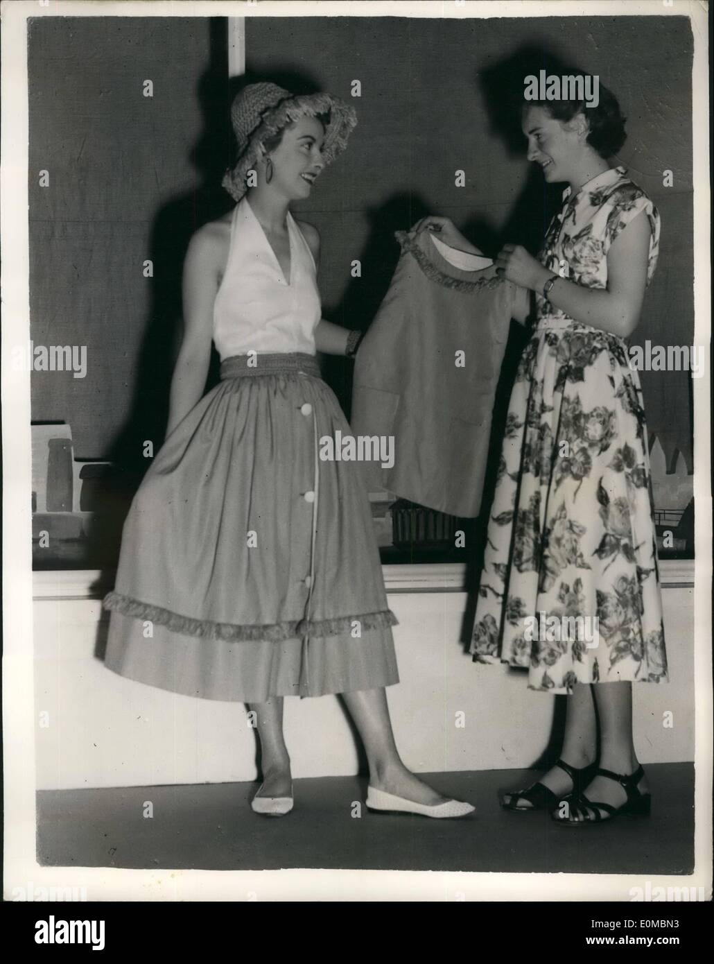 Jun. 06, 1954 - Schoolgirl Wins National Sewing Contest.. Winner And ...