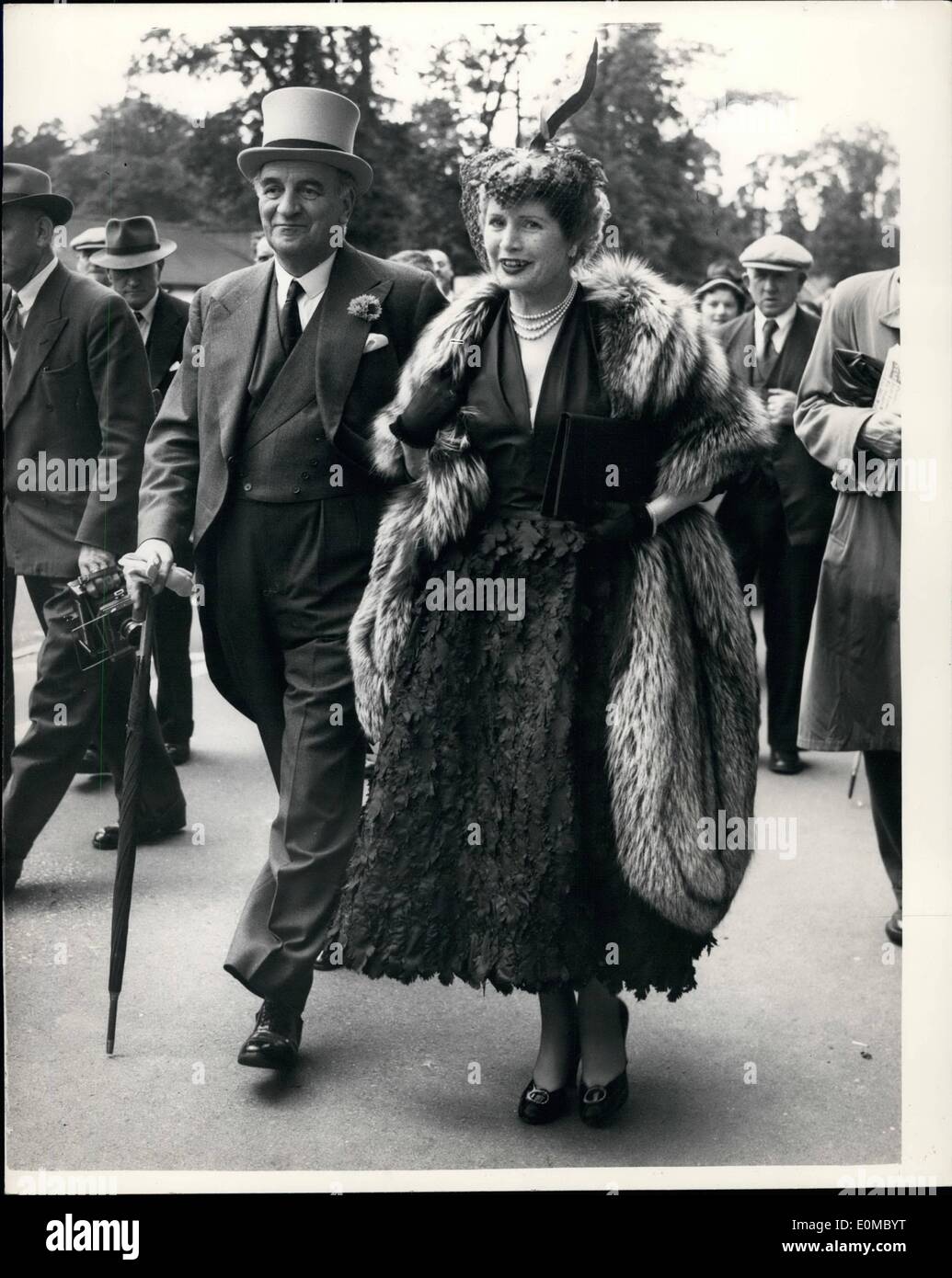 Lady docker hi-res stock photography and images - Alamy