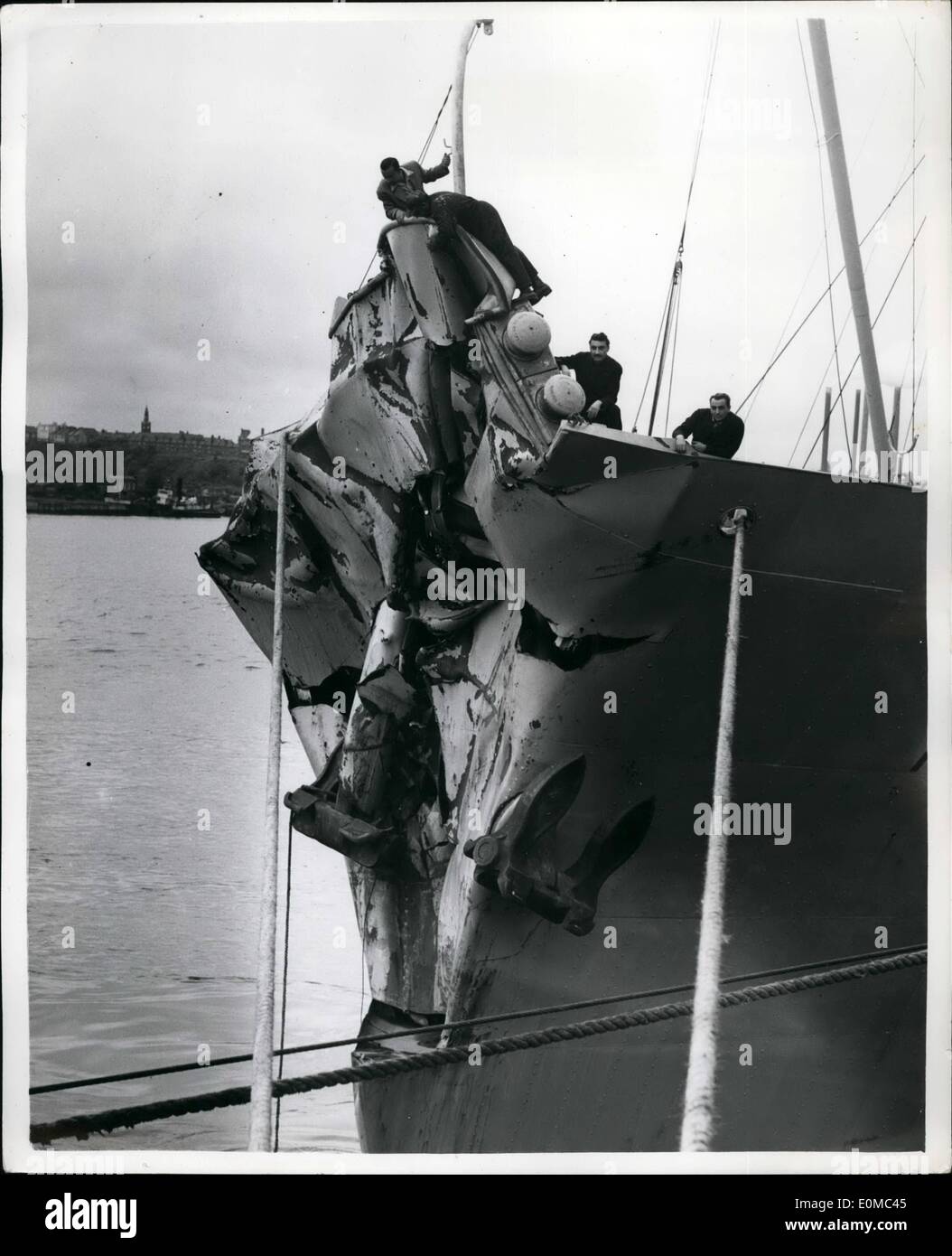 Aug 08 1954 ship strikes iceberg hi-res stock photography and images ...