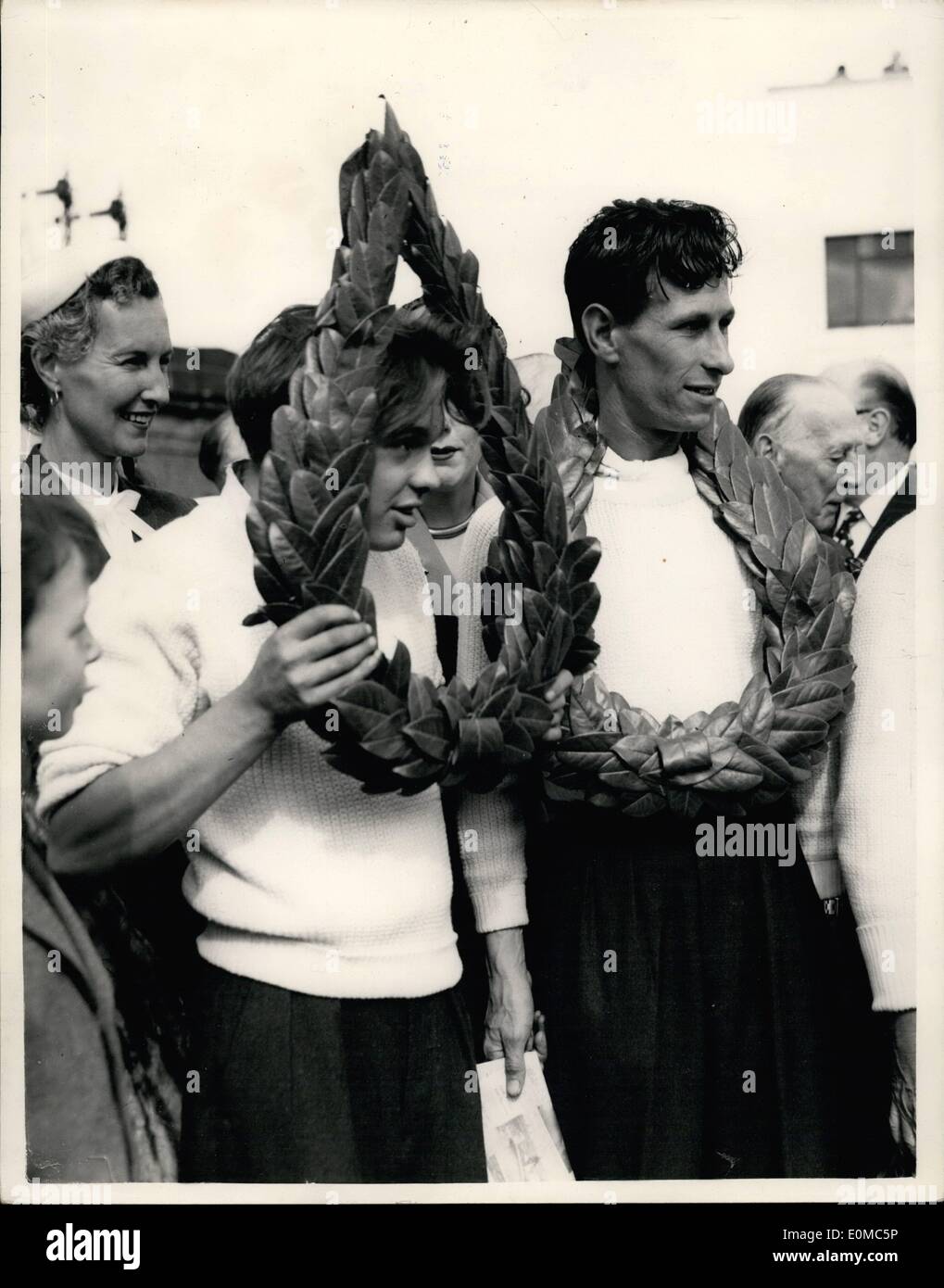 Historic lifeboat crew hi-res stock photography and images - Alamy