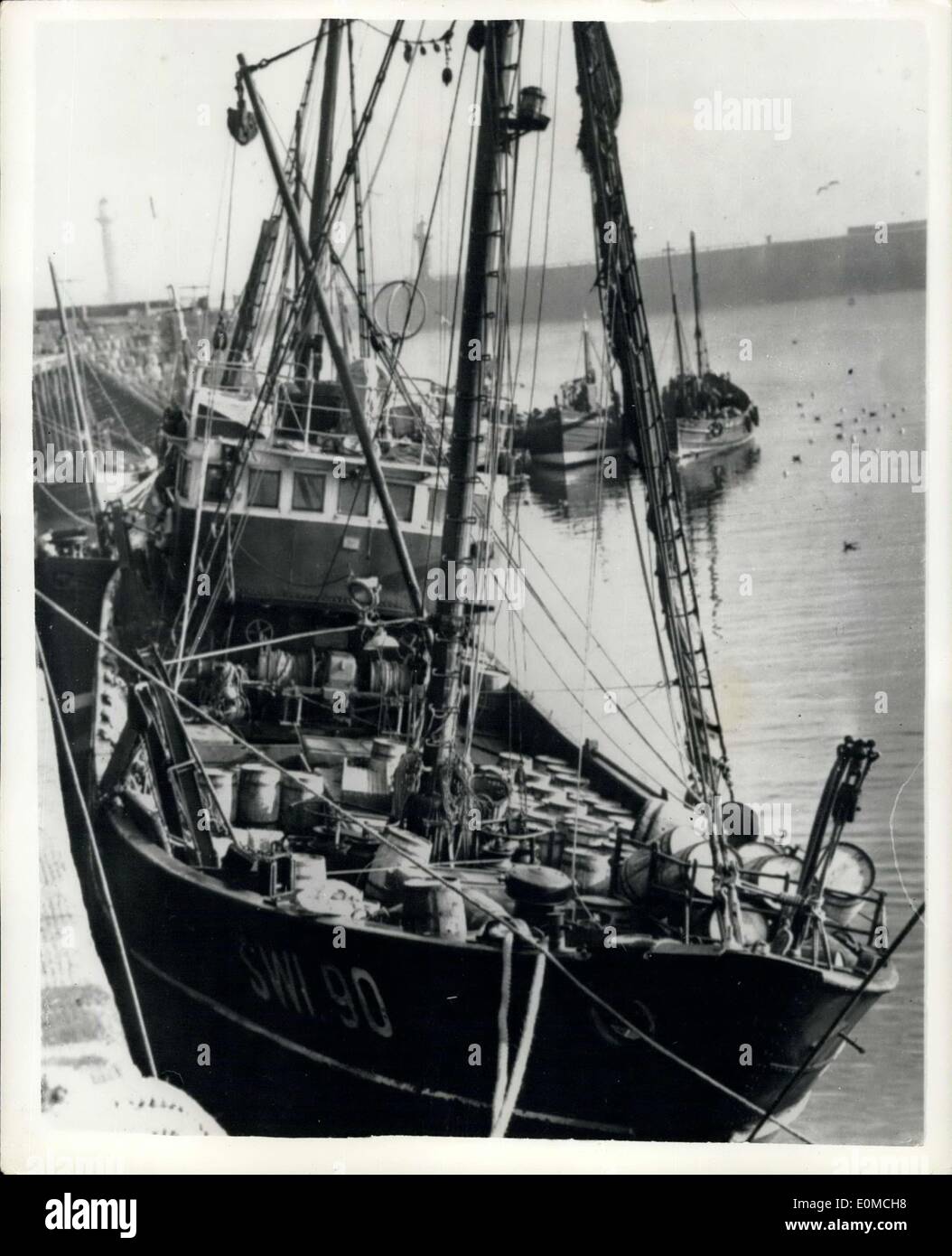 Steam trawler hi-res stock photography and images - Alamy