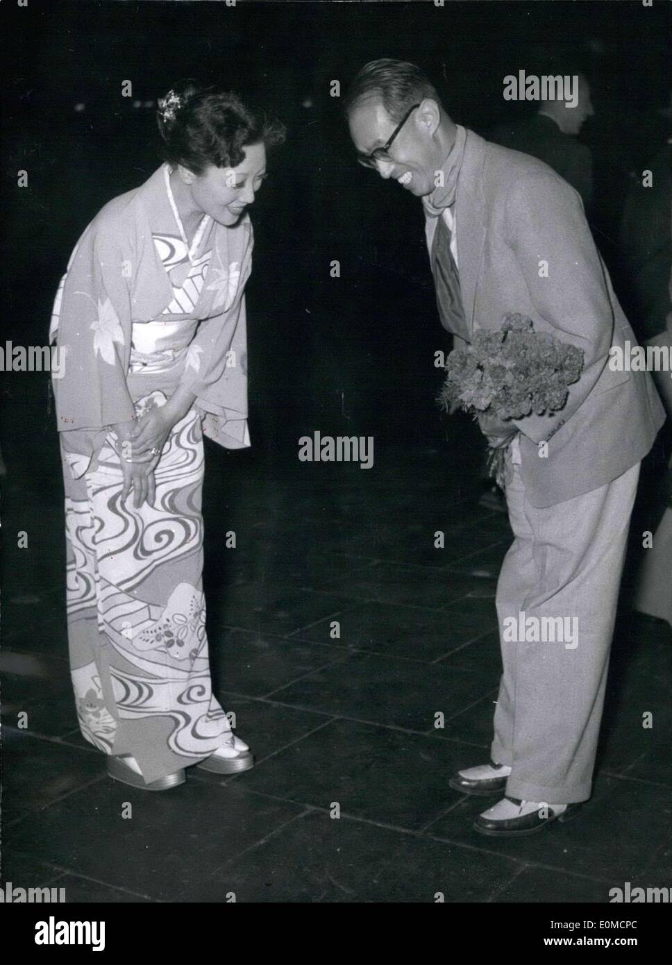 Sep. 04, 1954 - World famous Japanese dancer Joshio Aoyama was received ...