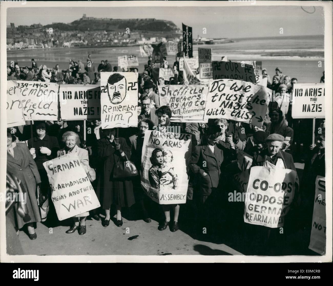 Sep. 09, 1954 - Labour Party Conference At Scarborough. Photo shows A ...