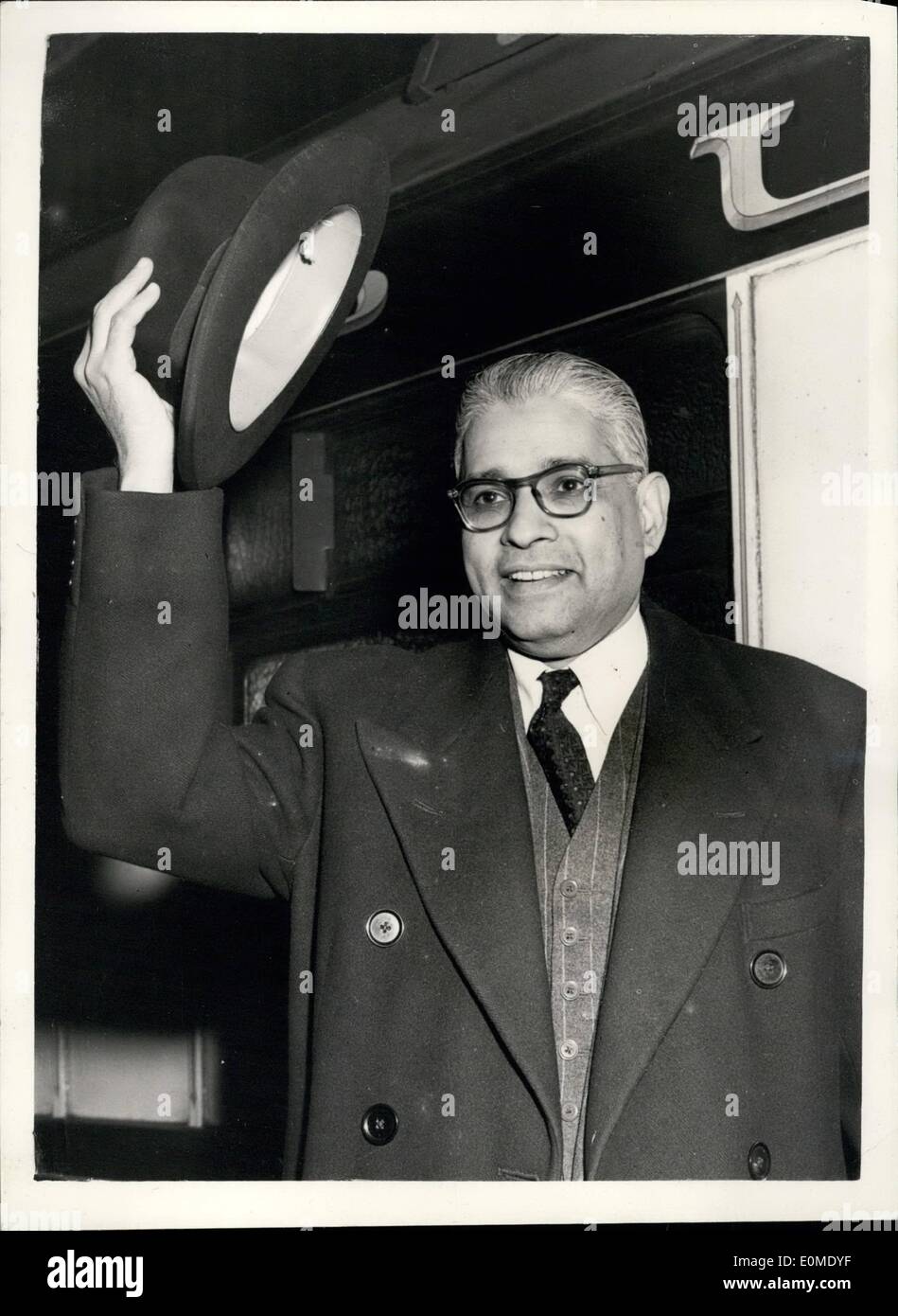 Jan. 01, 1955 - New Pakistan Commissioner Arrives With His Family: The ...